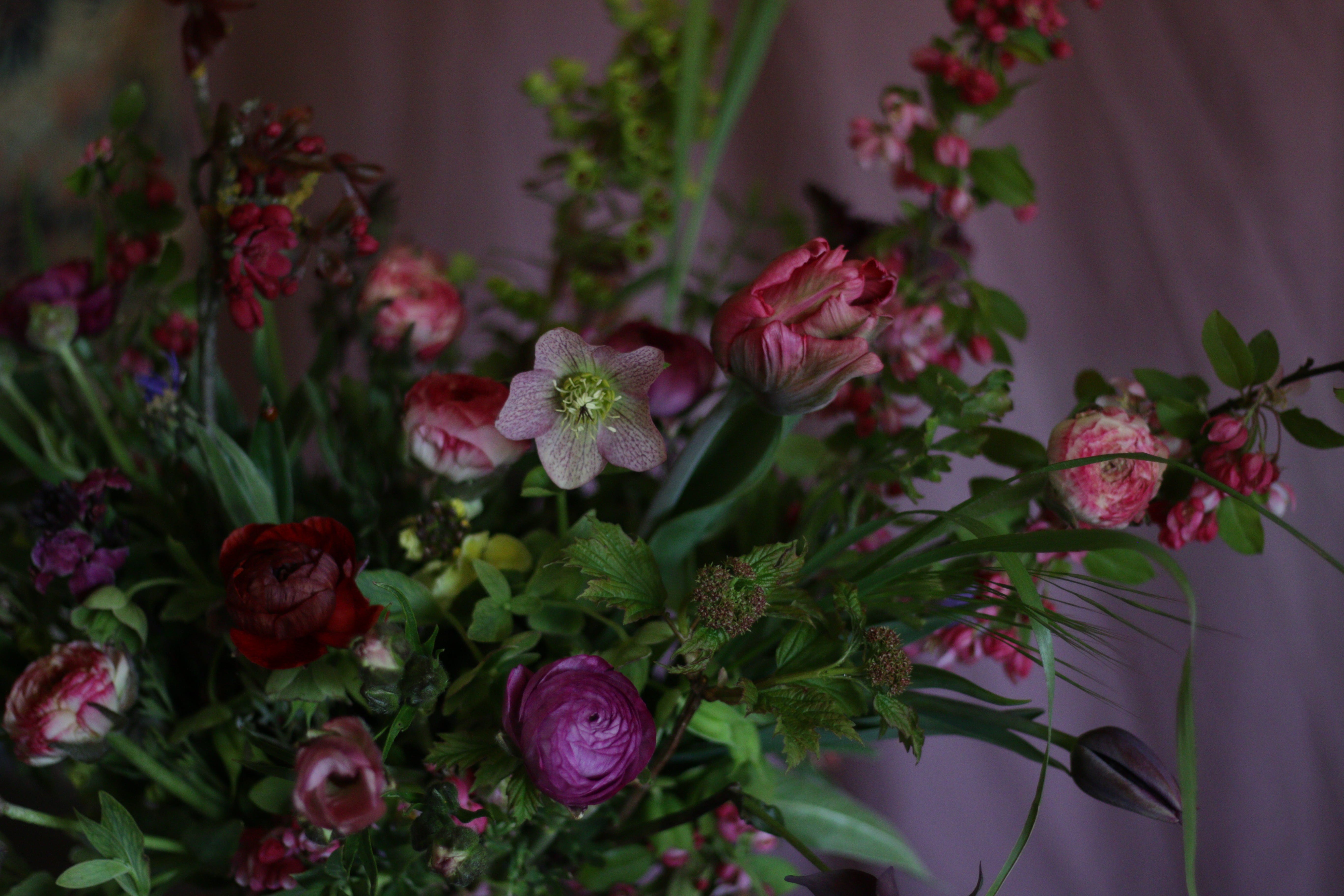 The anatomy of a flower arrangement - by Anna Taylor