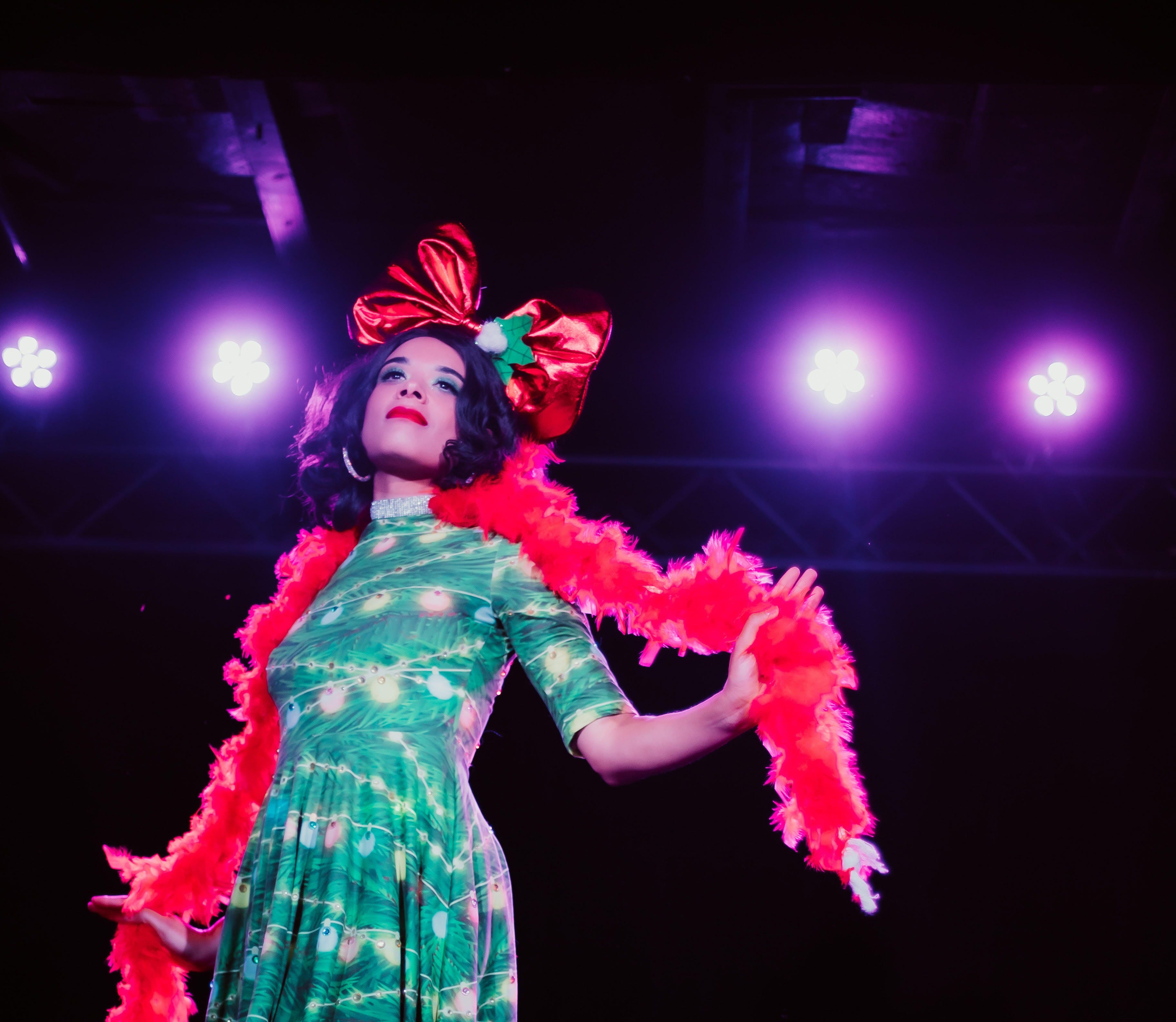 Burlesque and the Capitol Problem