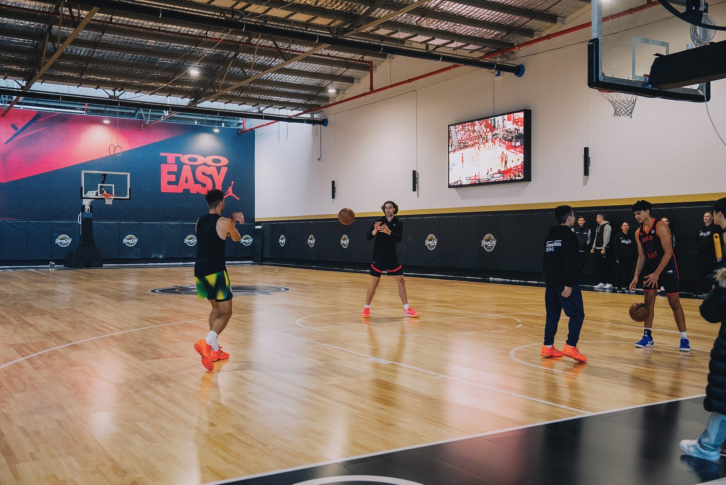 A Basketball Disneyland: Our first look into CourtSide Melbourne