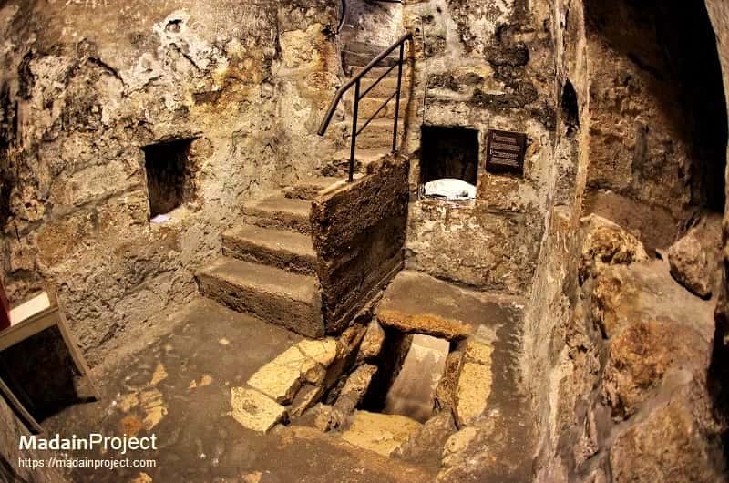 The Tombs of Lazarus - by Paul Crozier - Things Unseen