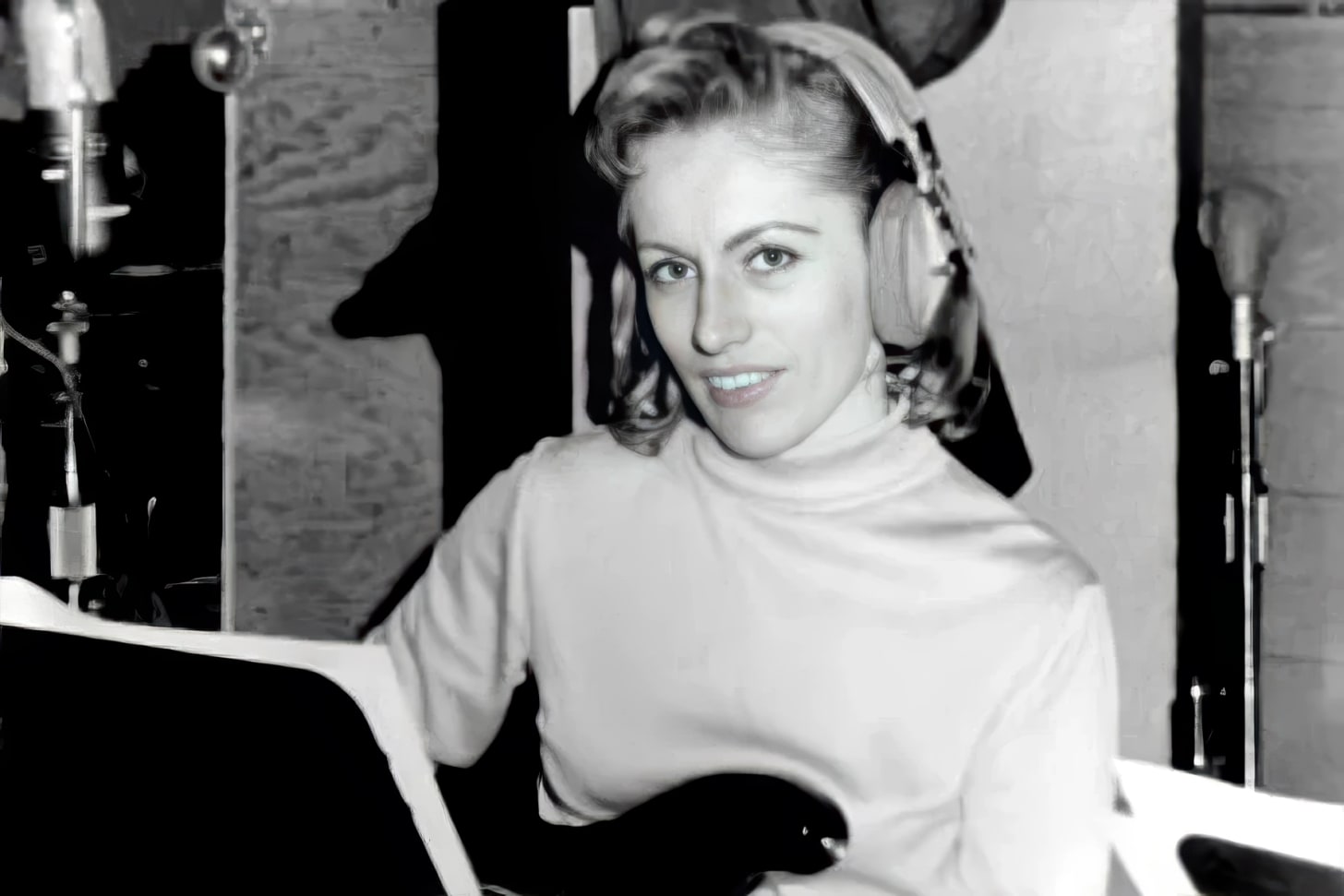 Carol Kaye - by Bill King - The Sound & Reason