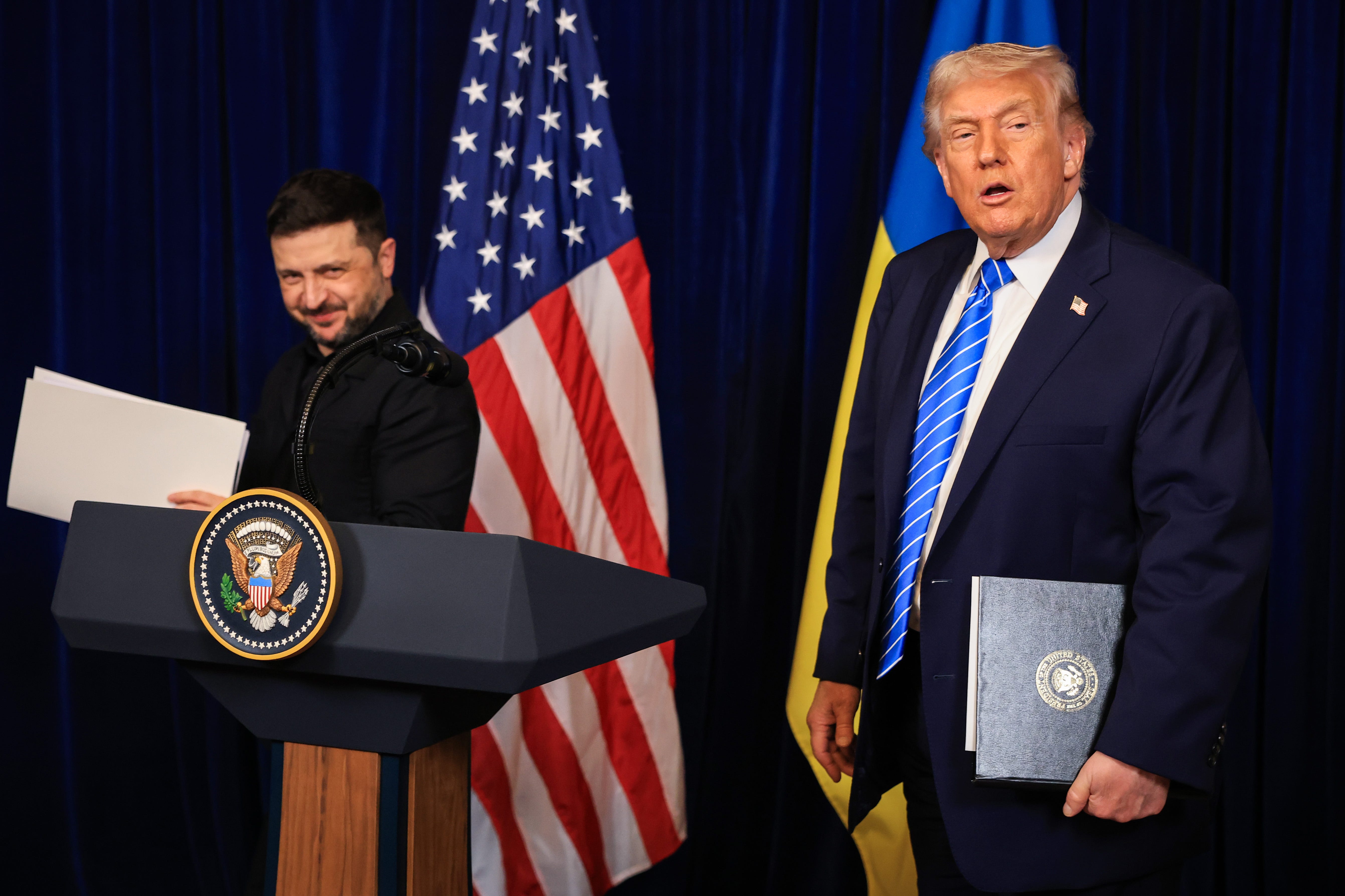 "White House leaks reveal Trump officials are fearing the worst ...