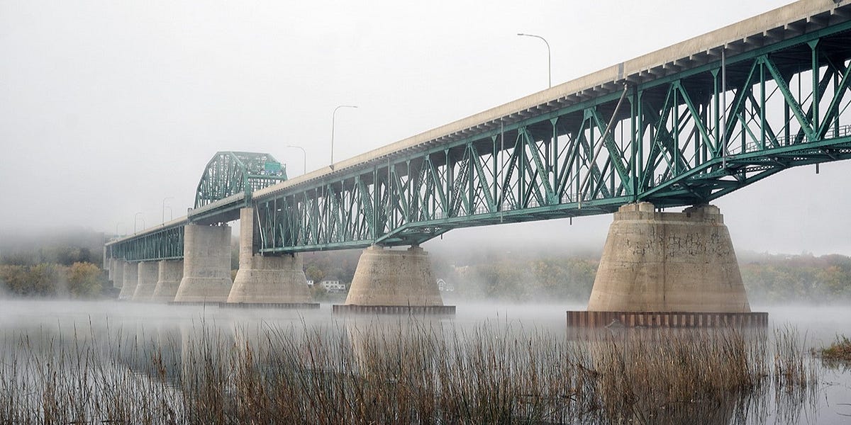 Officer hurt in bridge collision - by Don MacPherson