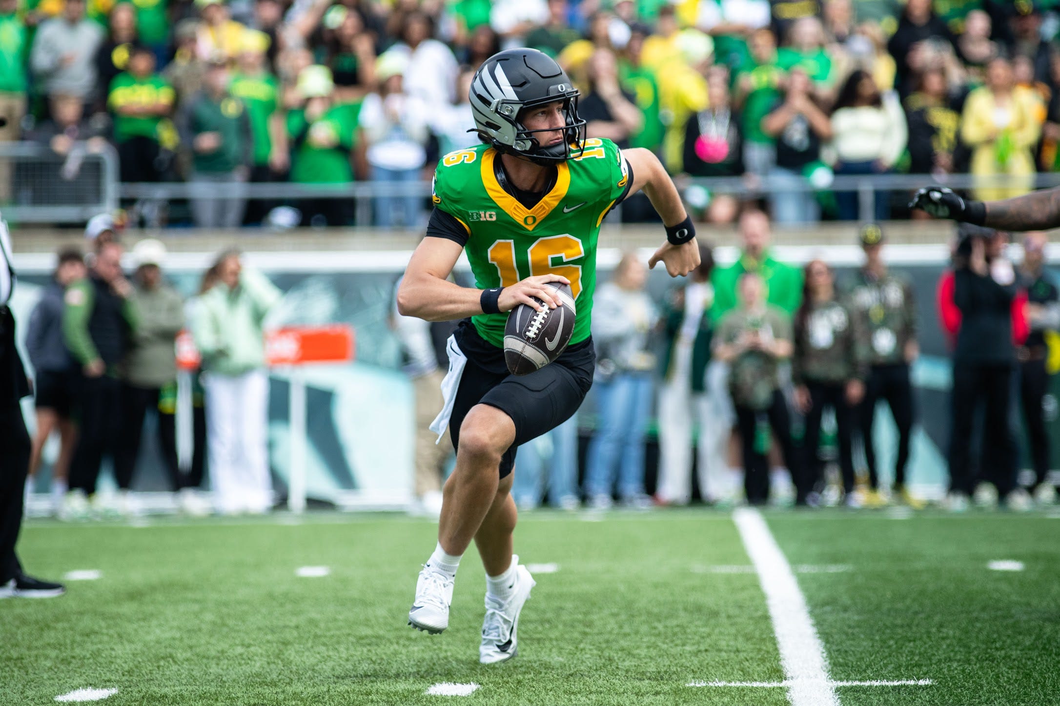 Oregon Ducks in 2025: Ducks usher in a new era of 'Ballers' at Quarterback