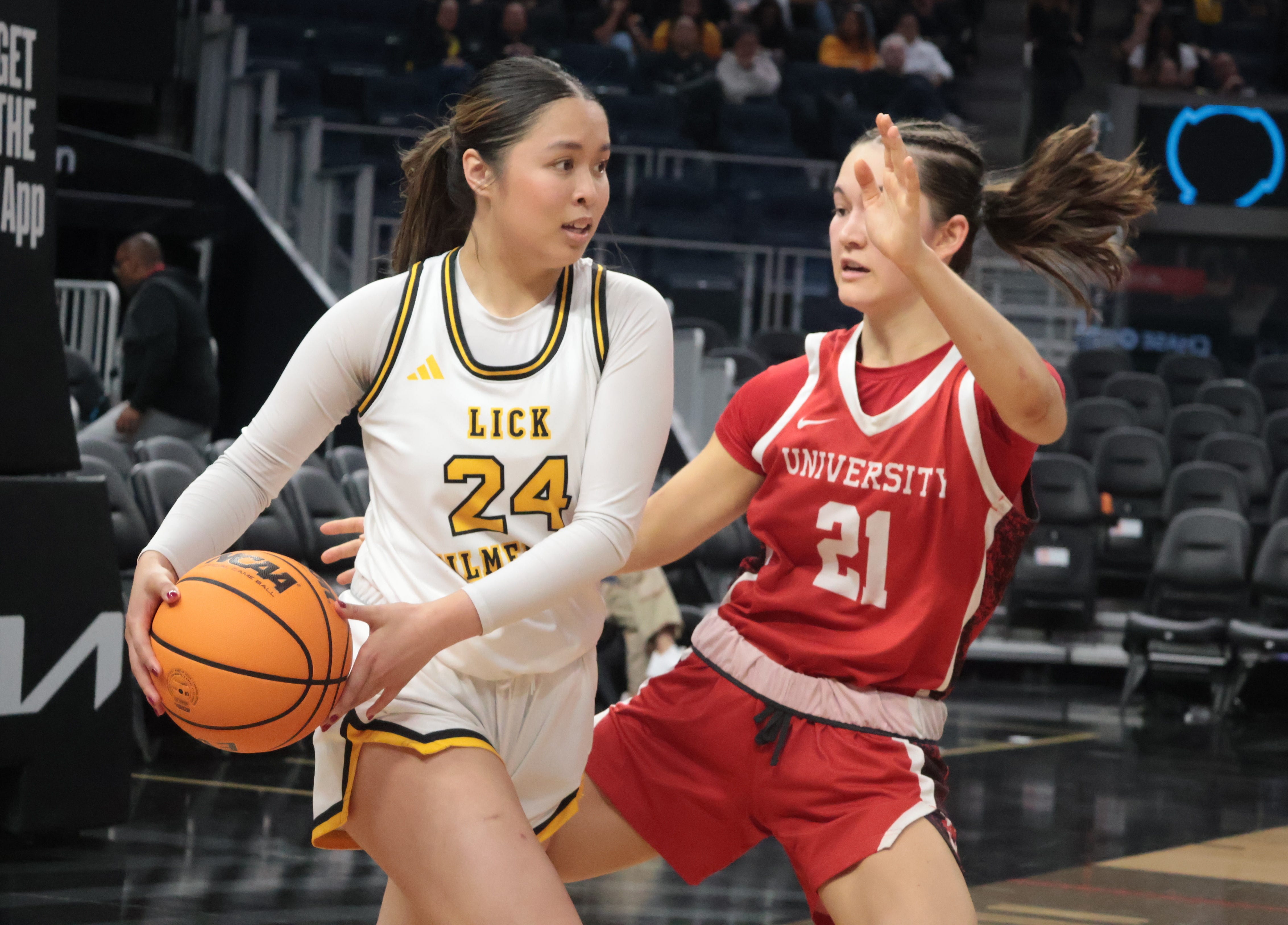 University Runs Past Lick-Wilmerding at Chase Center