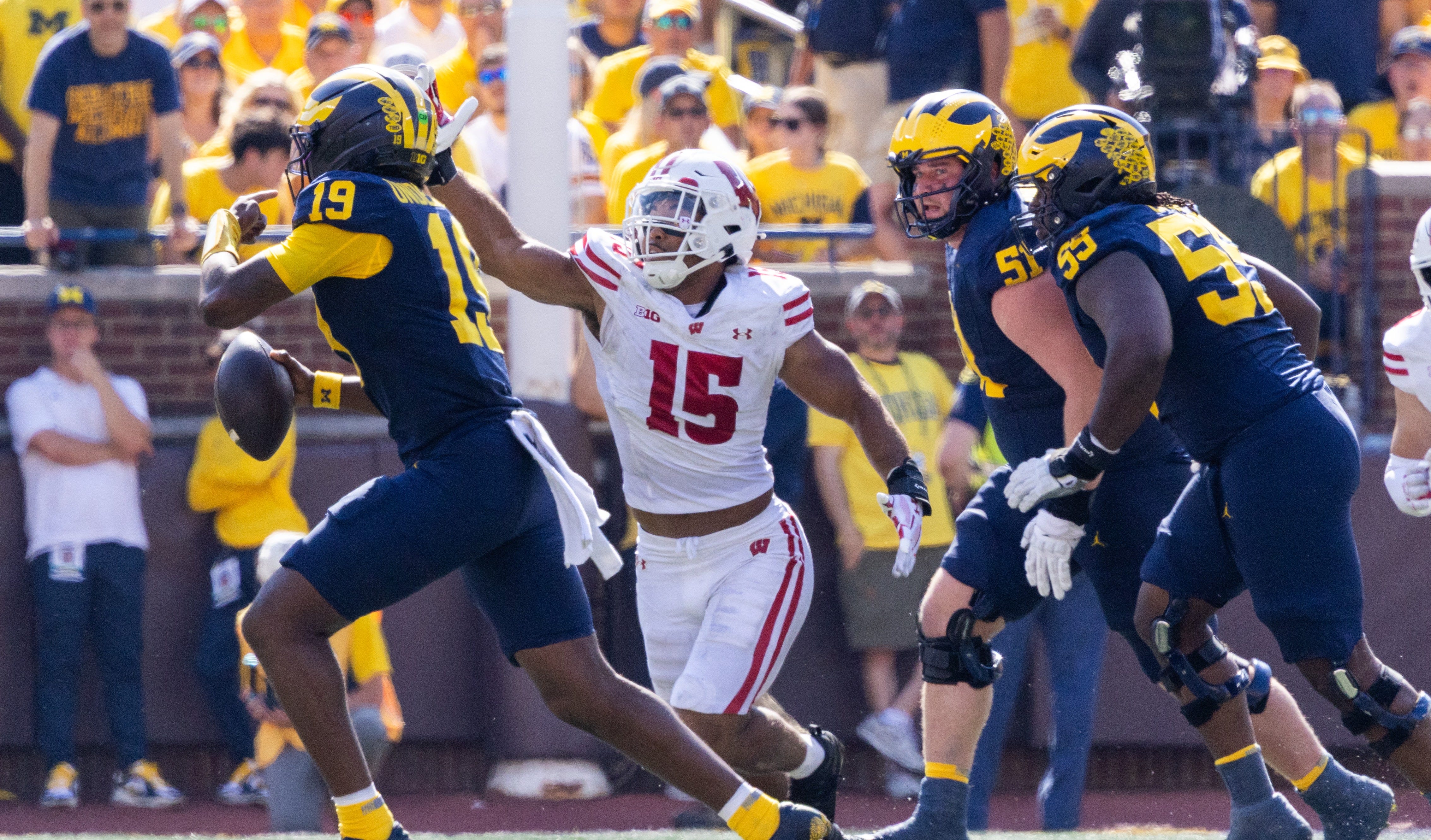 5 returning players who must step up for Wisconsin football in 2026