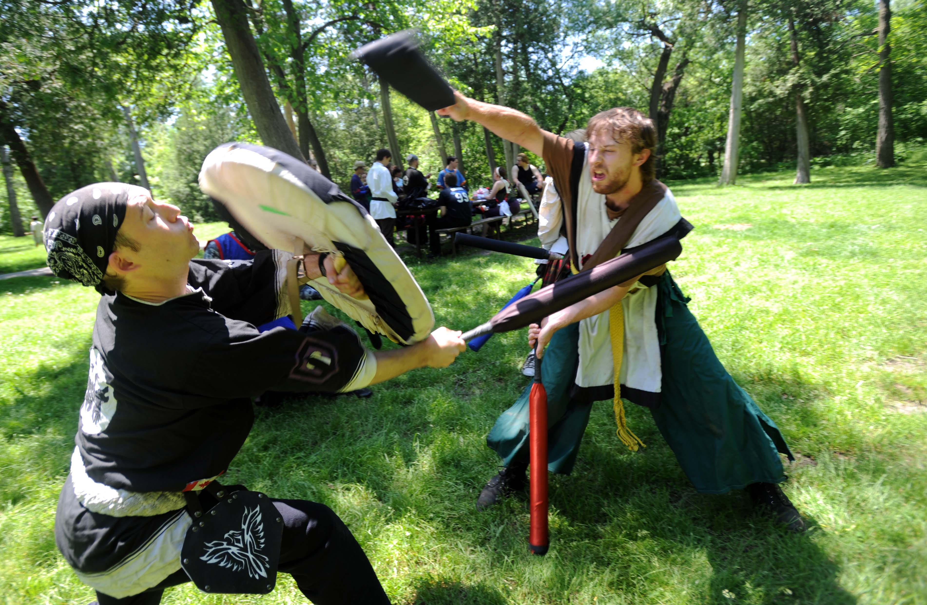 究極の「ごっこ遊び」が社会を変える？ 没入型ゲーム「LARP」がもたらす新しい個の協働 - WORKSIGHT