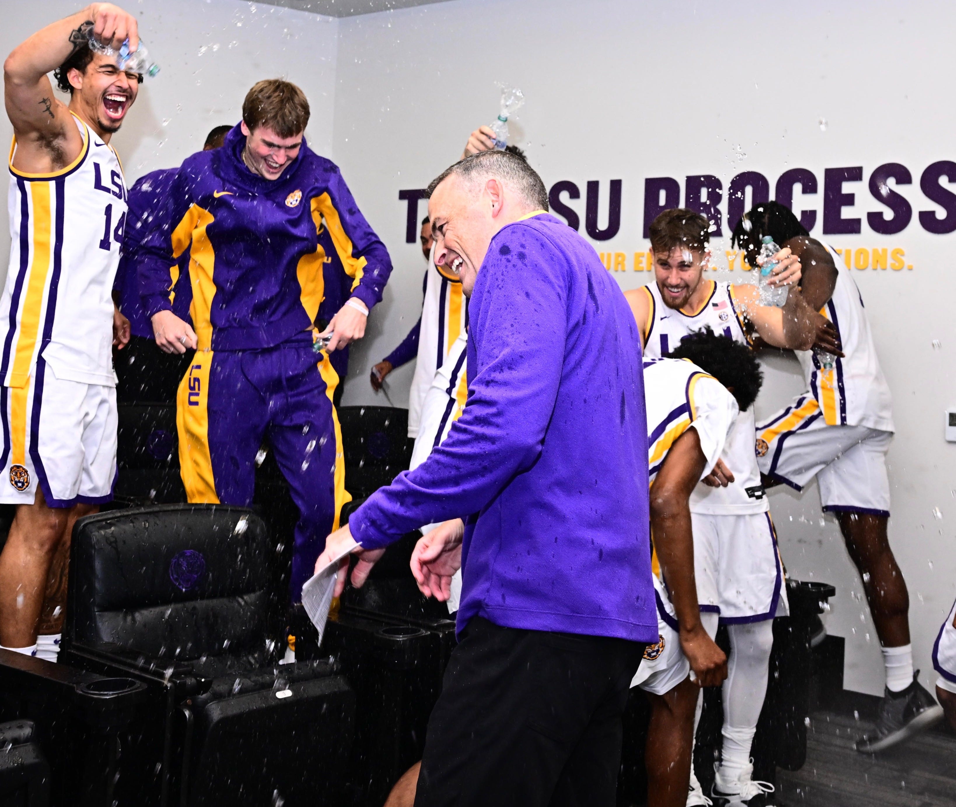 LSU beats Tarleton, McMahon gets 200th win