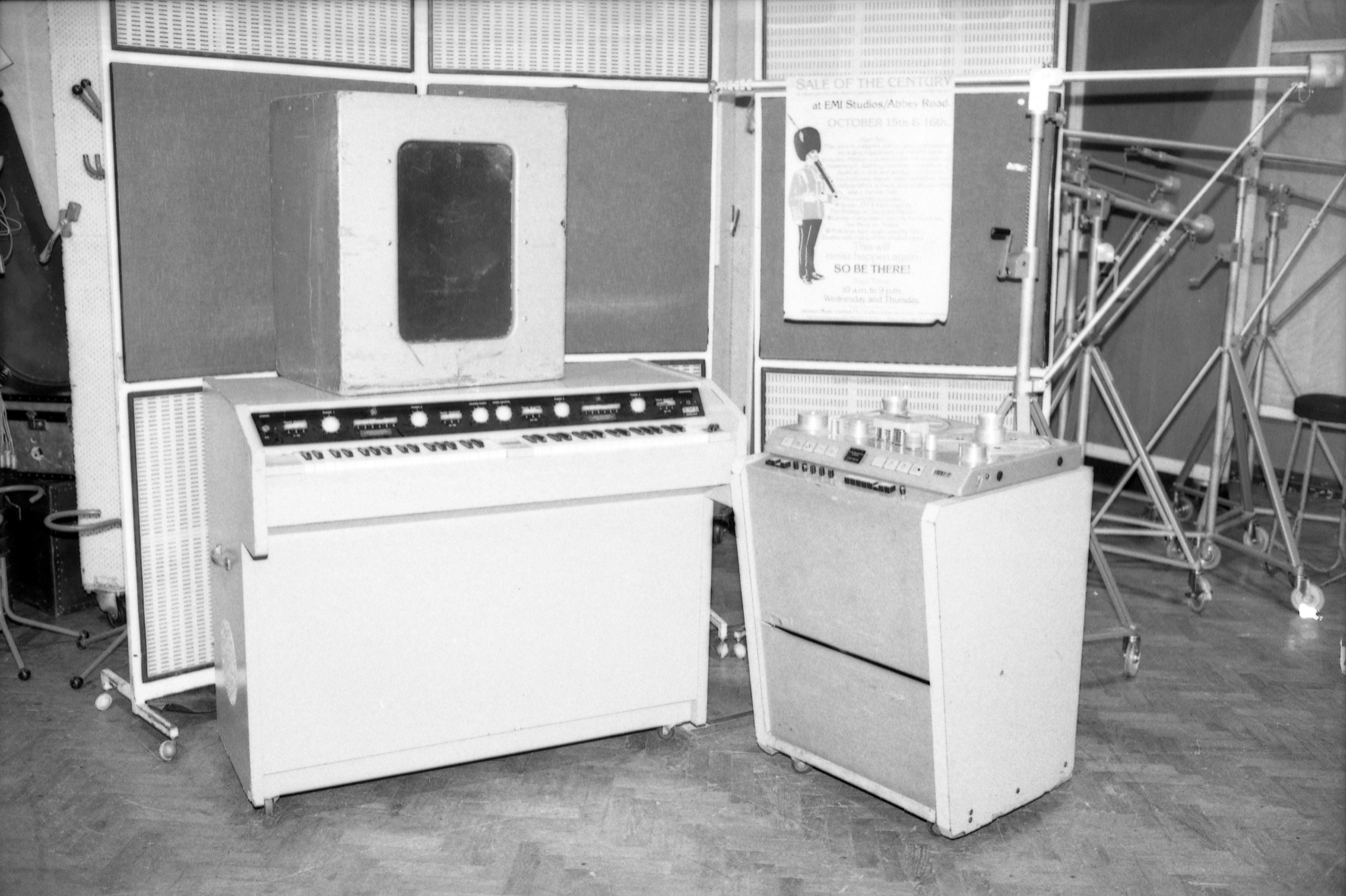 The History of the Mellotron: A Forgotten Instrument