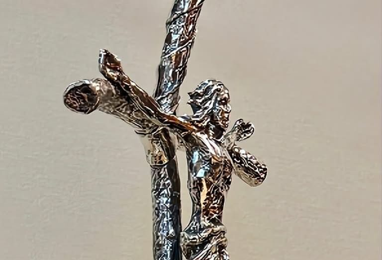 La nuova ferula di Leone XIV: un simbolo gnostico?