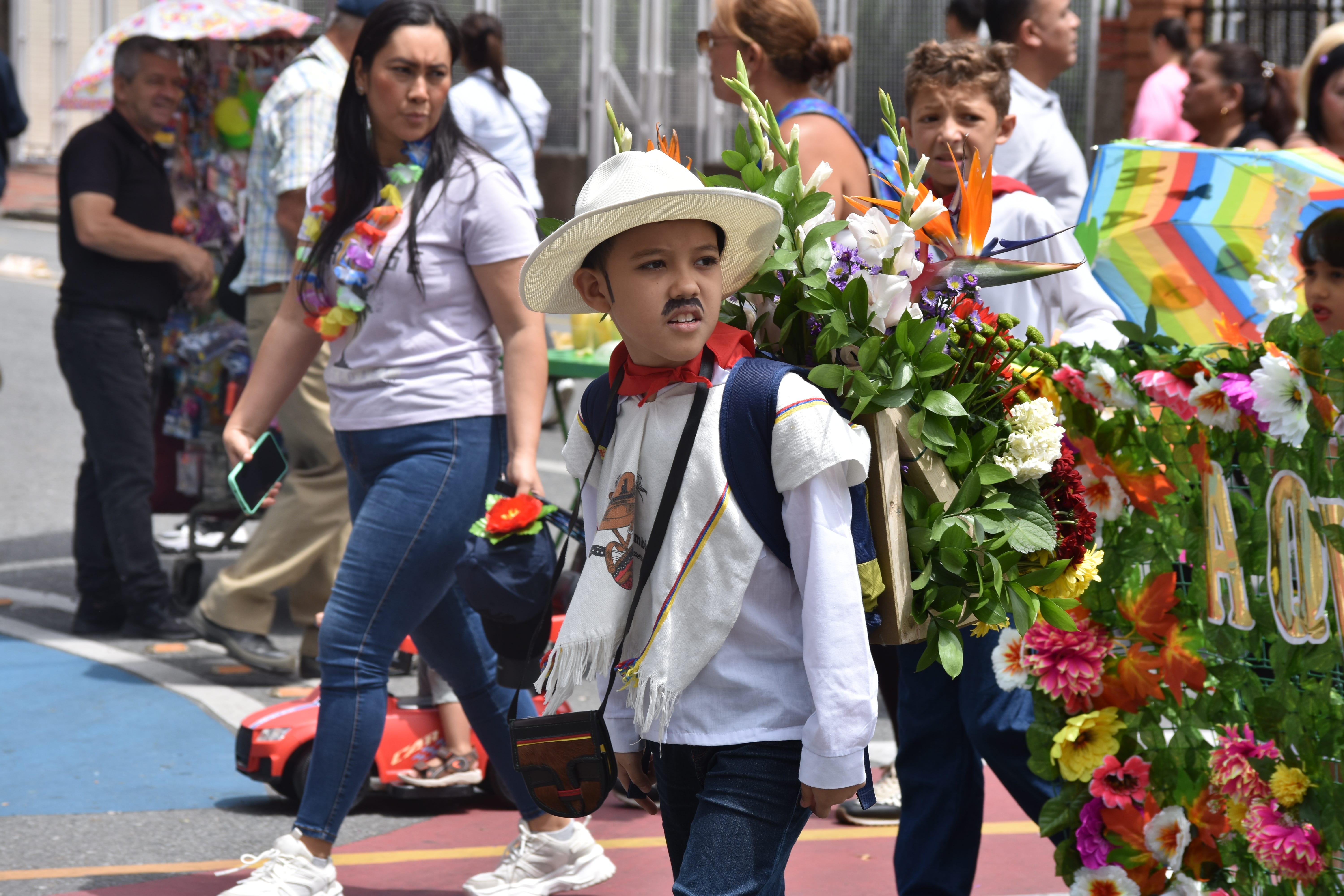 Feria de las Flores 2026 guide - Medellingles