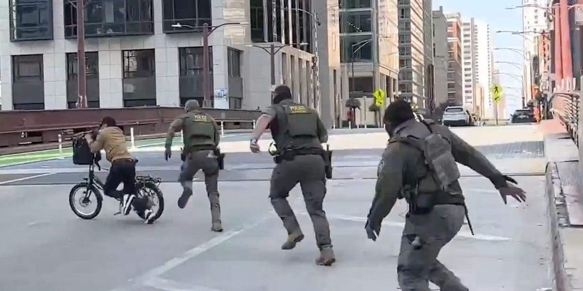 Local Chicago Cops Investigating ICE For Aggravated Thug Bullsh*t