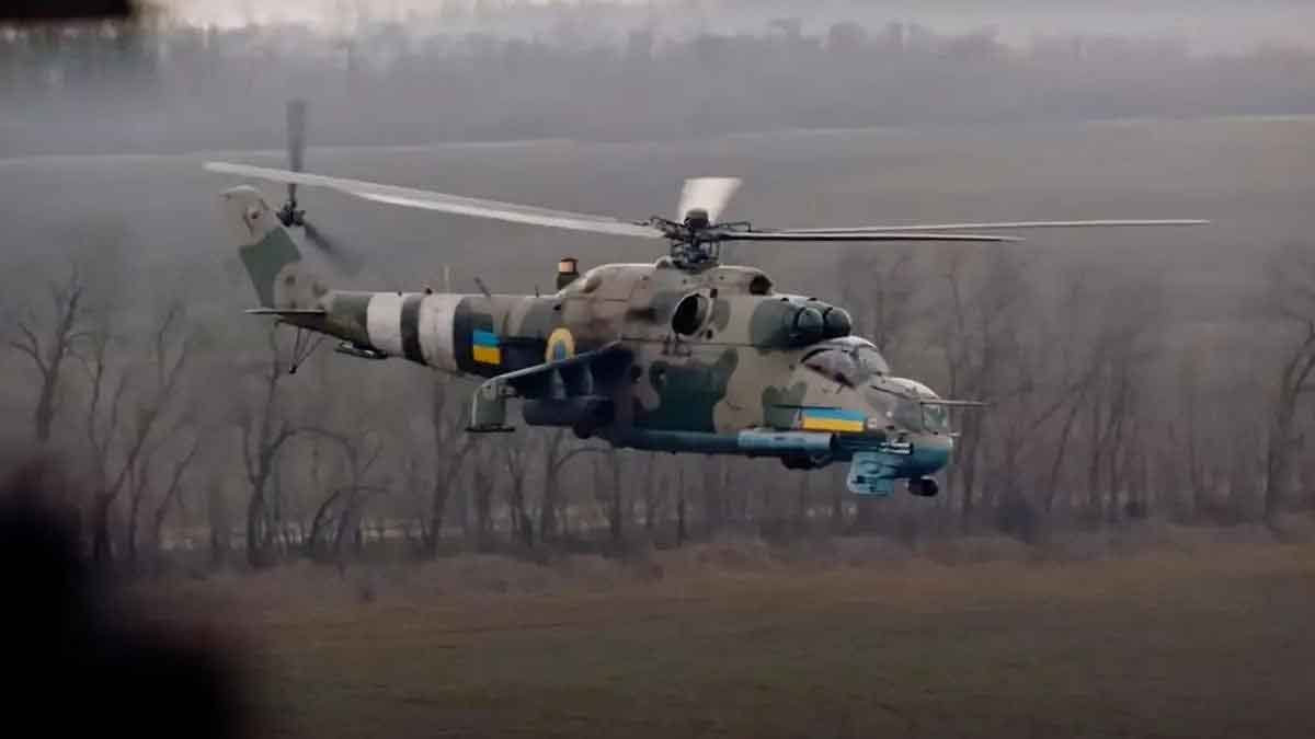 Ukrainian Mi-24 'Hind' attack helicopter shot down