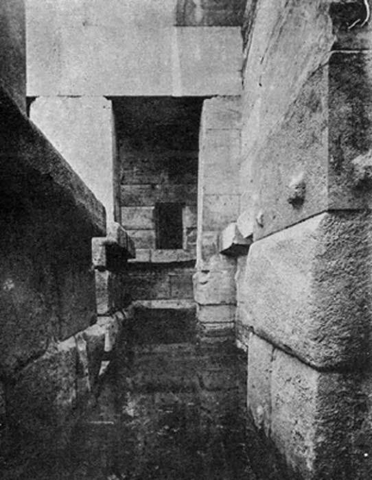 The True Age of the Osirion at Abydos, an Antediluvian Temple