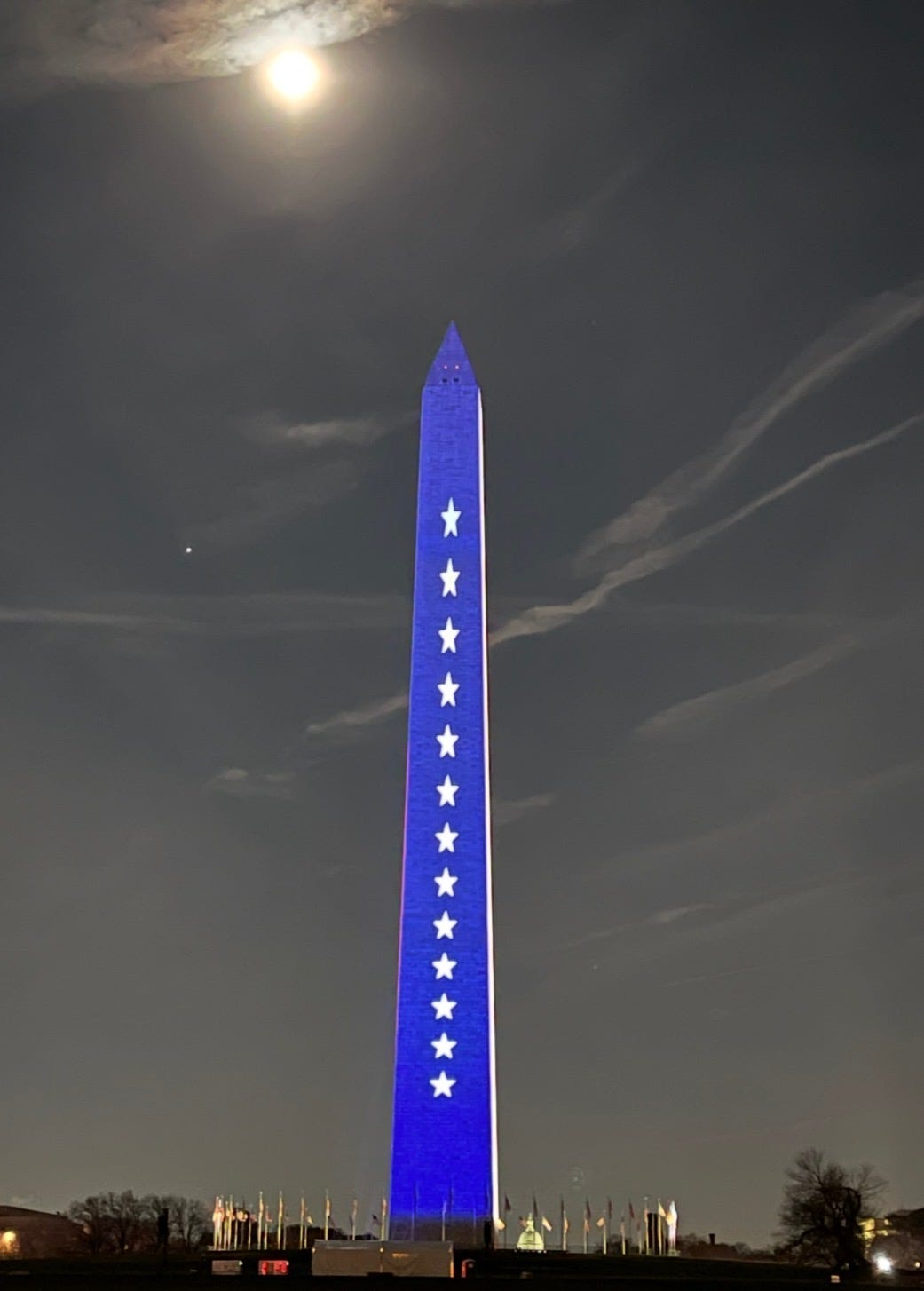The Washington Monument rocks the District of Columbia