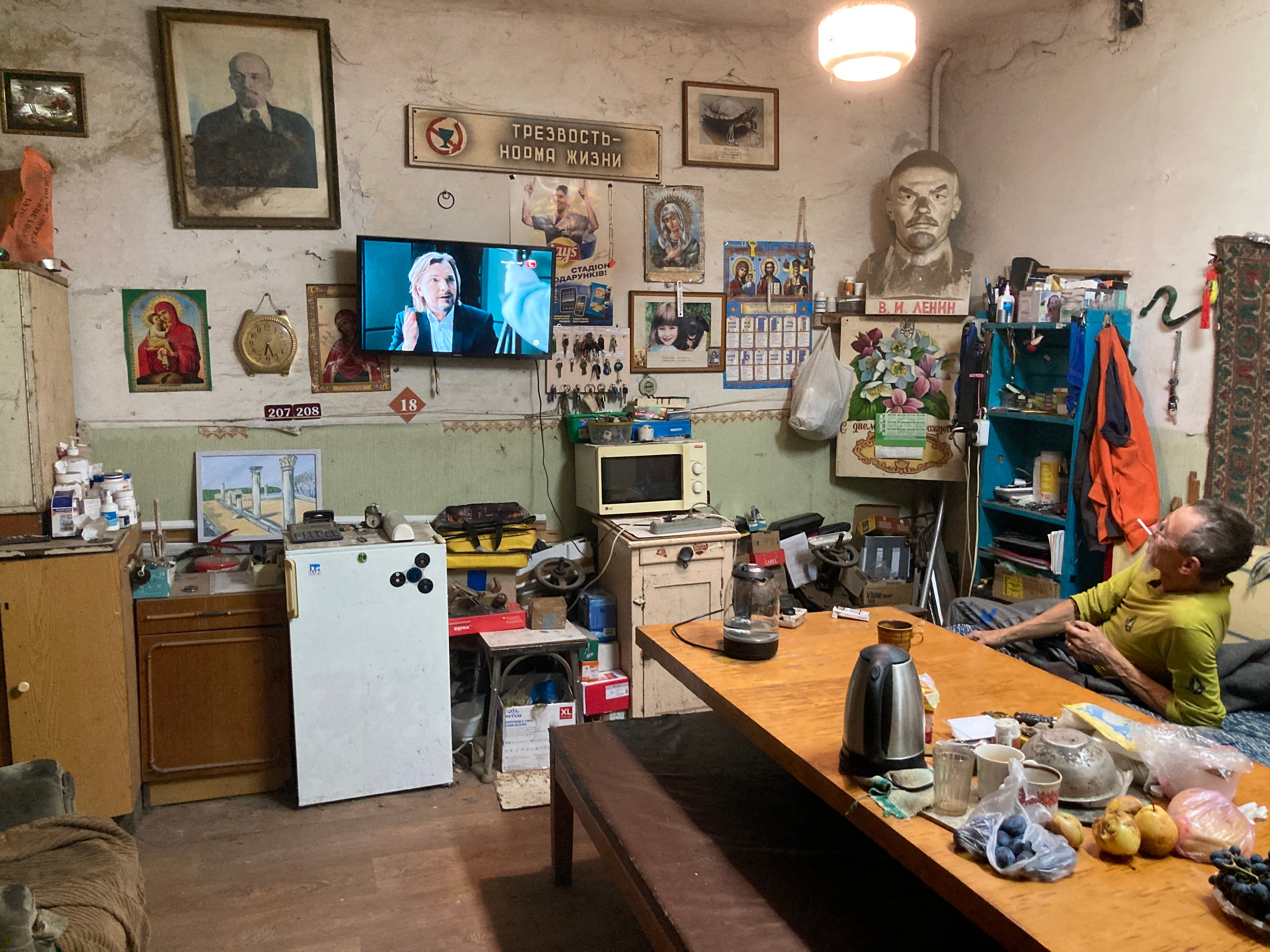 The Surgeon - by Anna Bowles - Anna Talks Ukraine