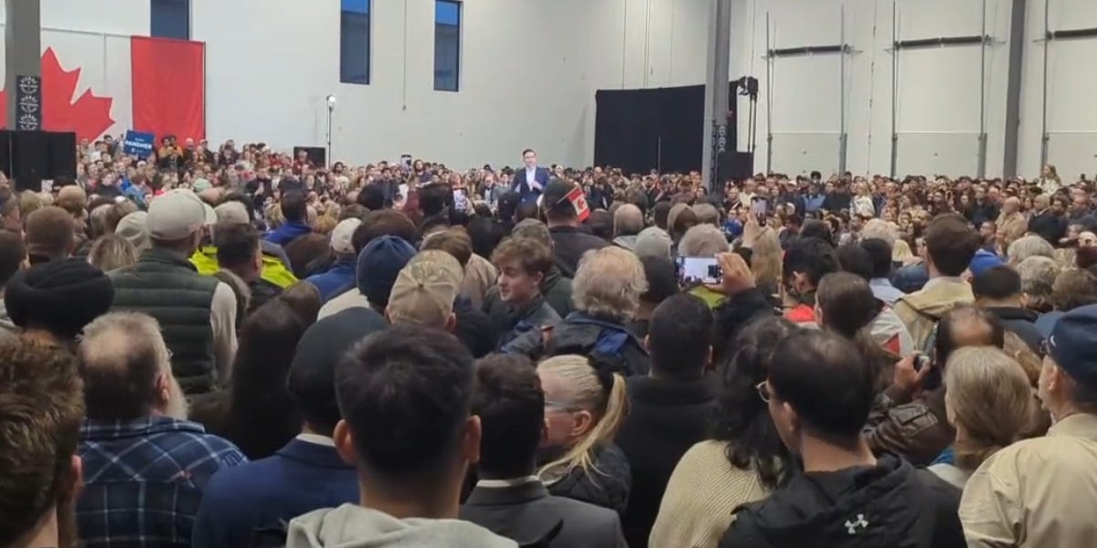 Thousands turn up to see Poilievre at Surrey, B.C. rally