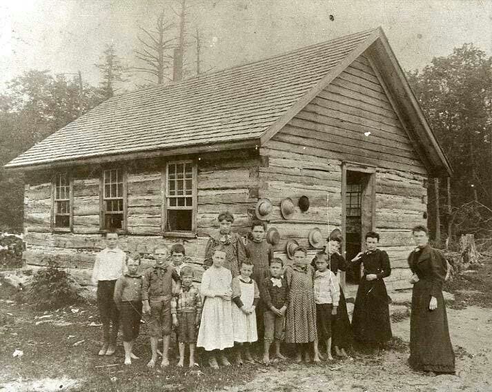 📚A History of Schoolhouses in the United States