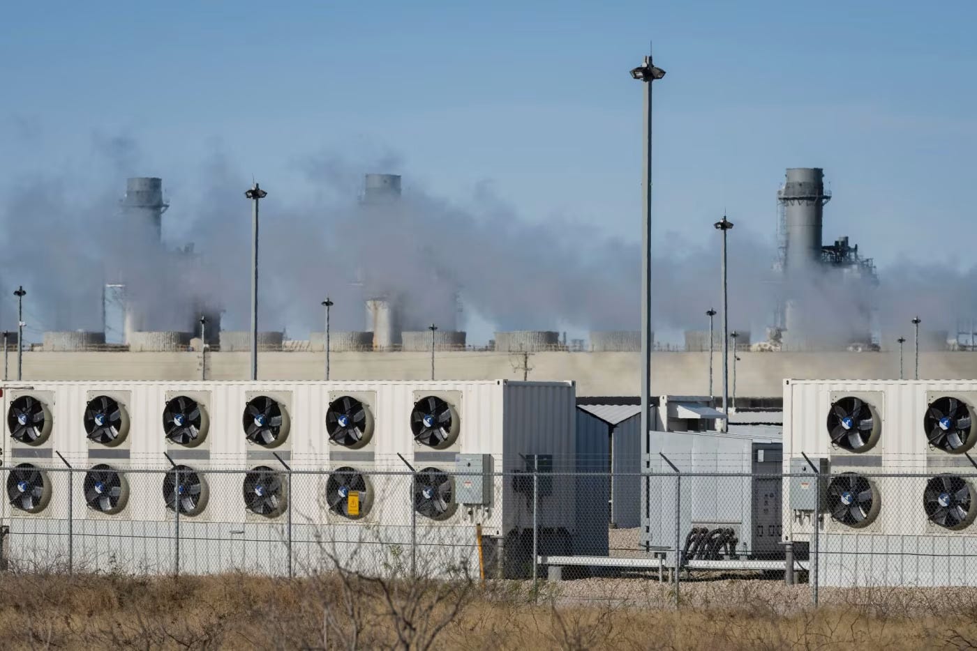 El S&P 500 cierra en record y el oro sobrepasa los $4.500