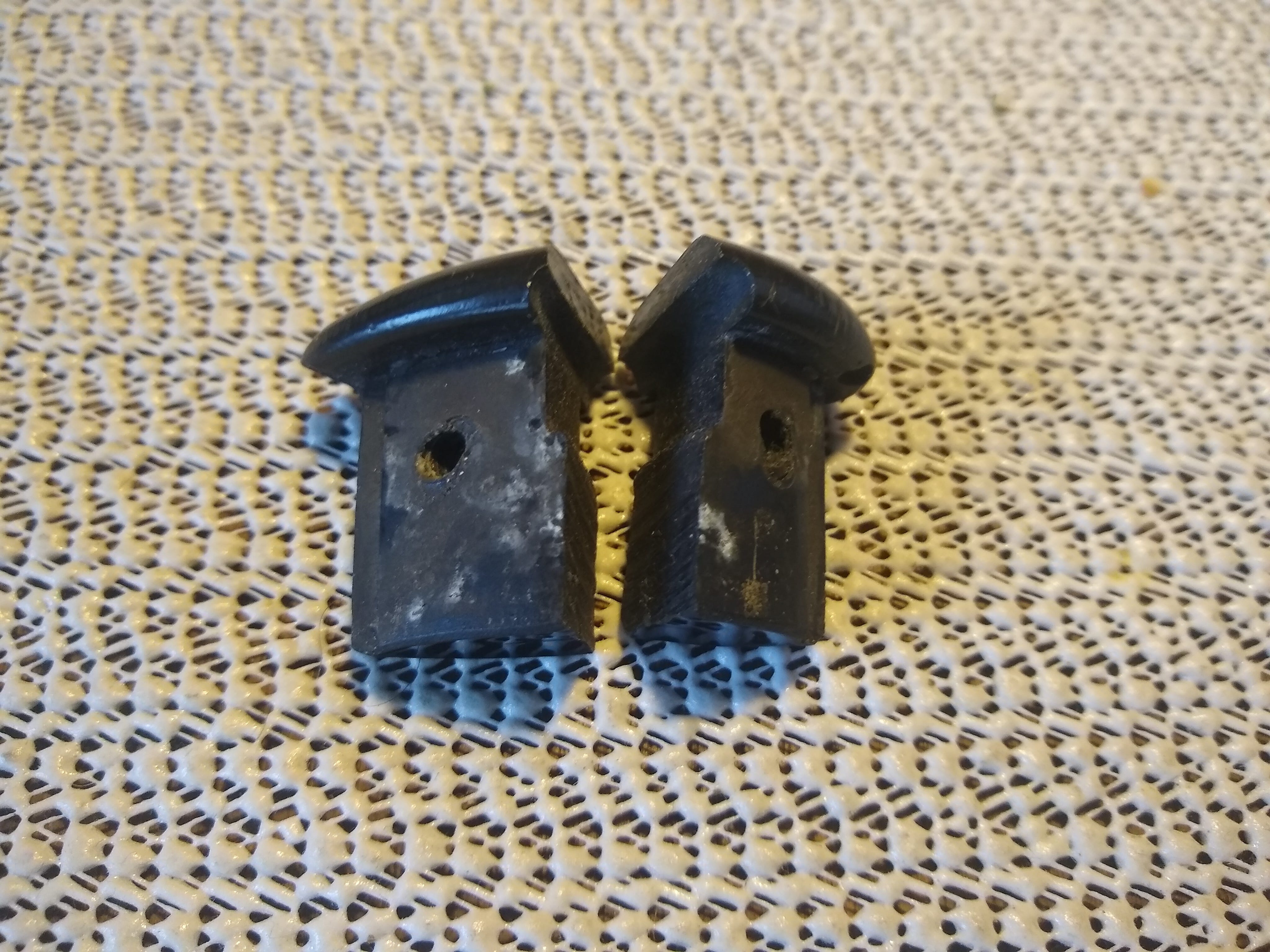 The Resourceful Sailor Replaces and Redesigns a Sailboat’s Spreader Tips