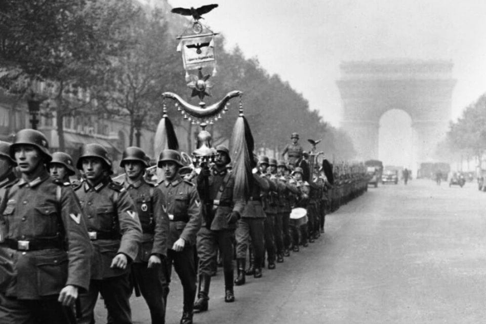 Hitler tours Paris - by Martin Cherrett
