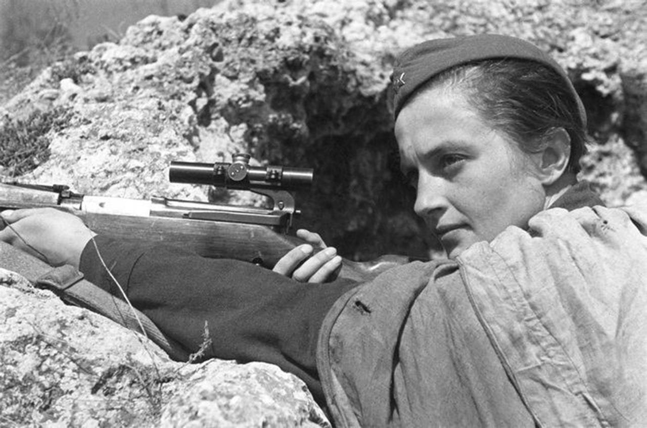 The Girl With the Rifle and the Forgotten Women of War