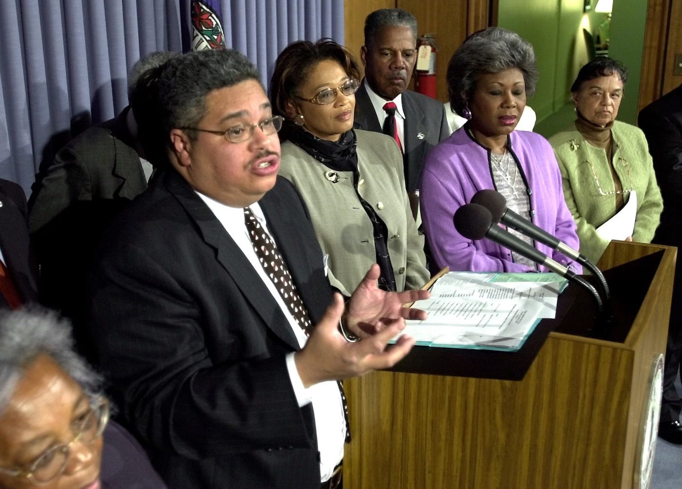 Pioneer and Noted Norfolk Judge🌹Jerrauld C. Jones Dies at 70