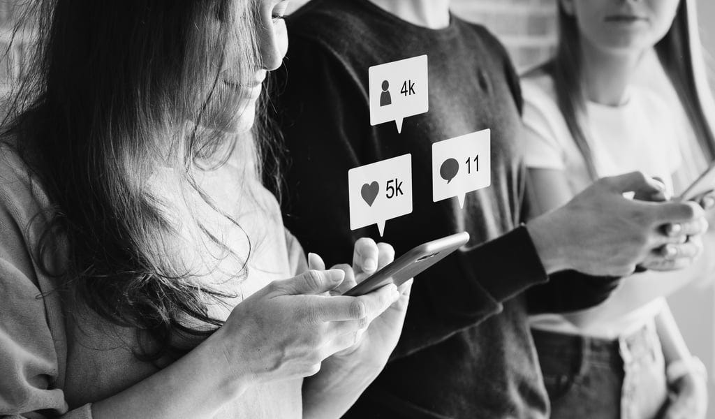 The Ethics of Social Media Design: Impact on User Behavior