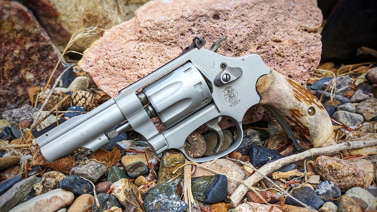 The Ultimate Trail Guns: Handguns - by Matthew Donovan