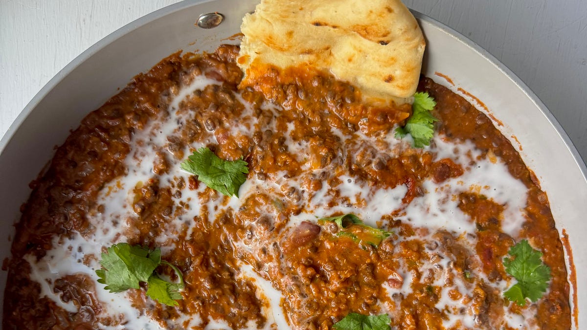 Period Diaries ep 2: Creamy Black Lentils