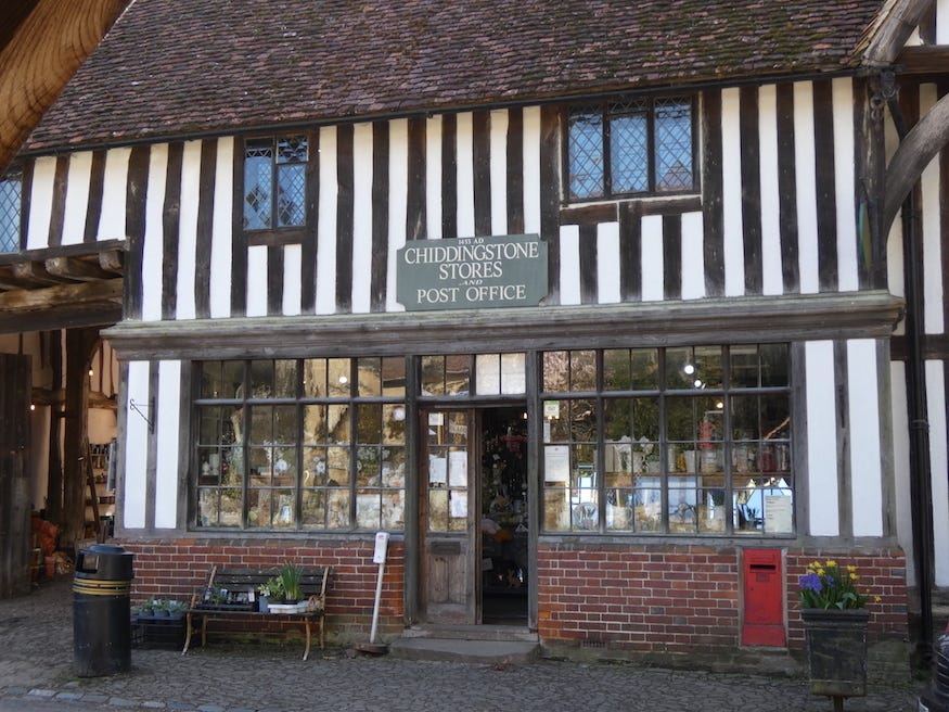 Five... daytrips through Tudor history - by Lydia Manch