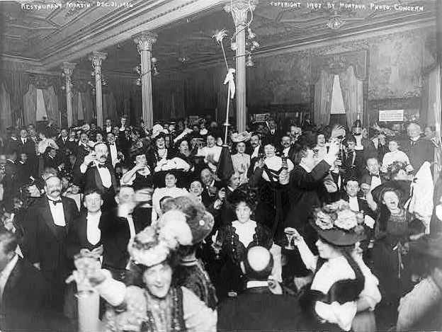 The Restaurant That Popularized Champagne For New Year’s Eve