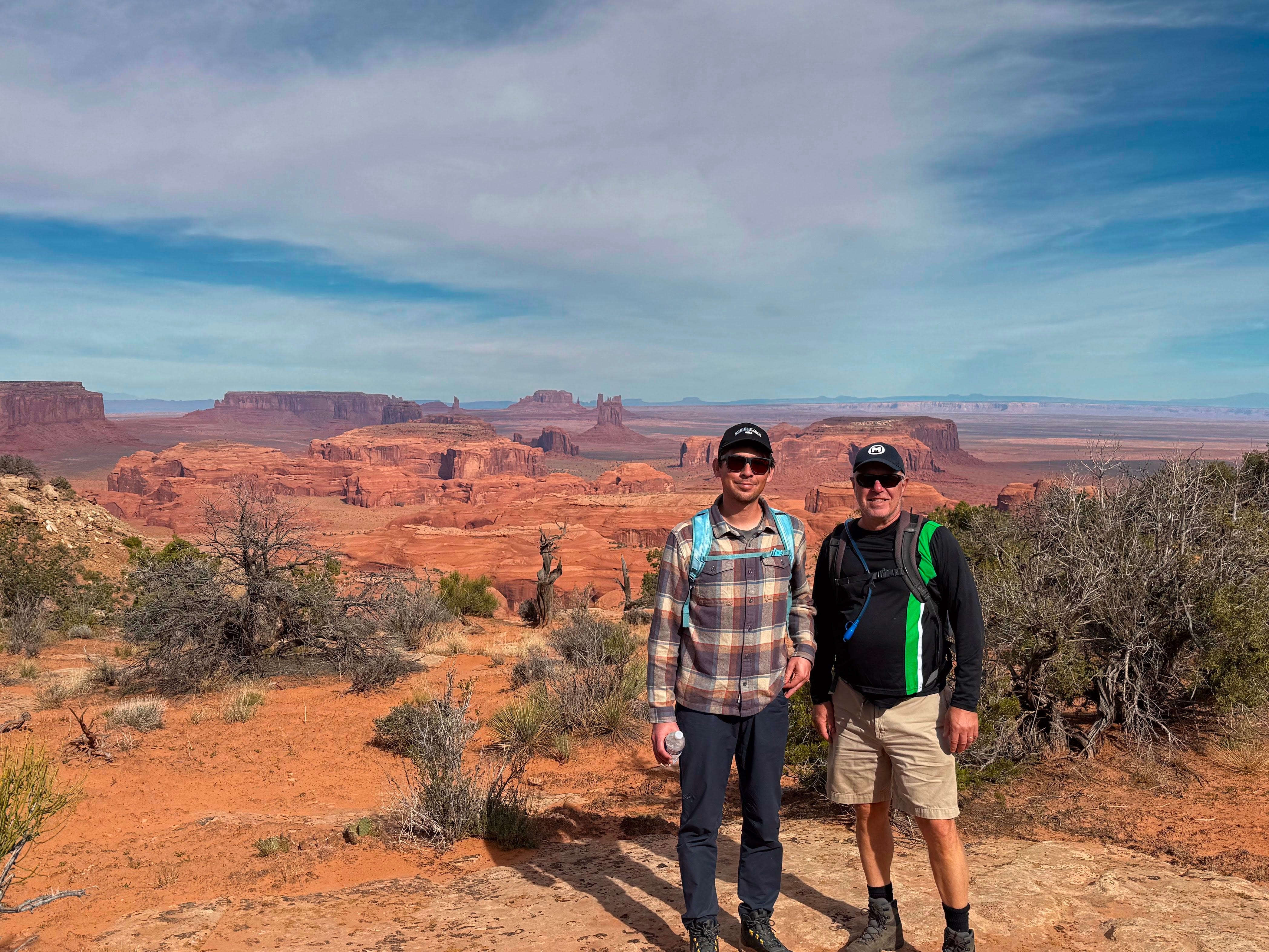 How to Hike Monument Valley Hunts Mesa and Wildcat Trail