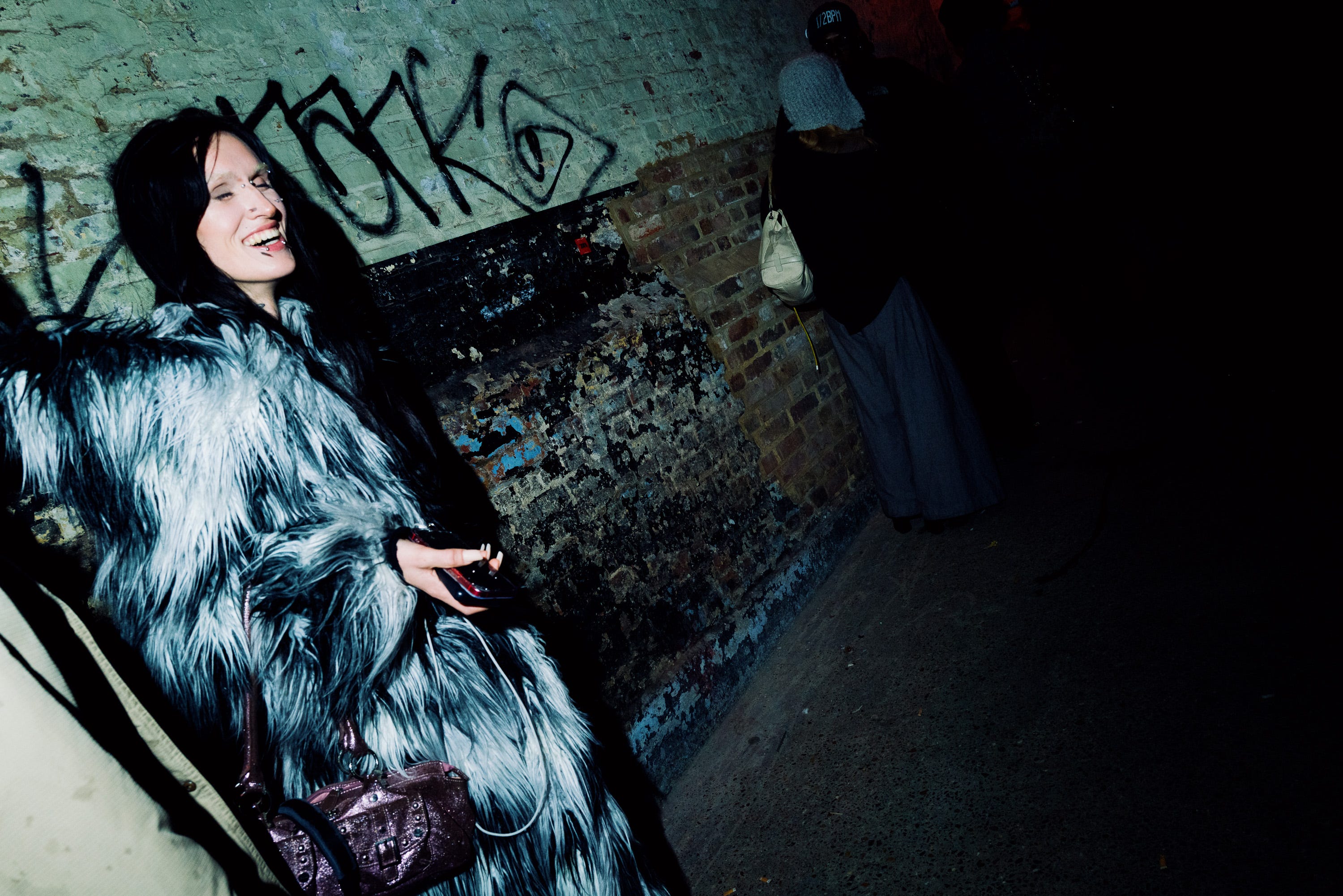 london, offline - by metropol and eve - Metropol