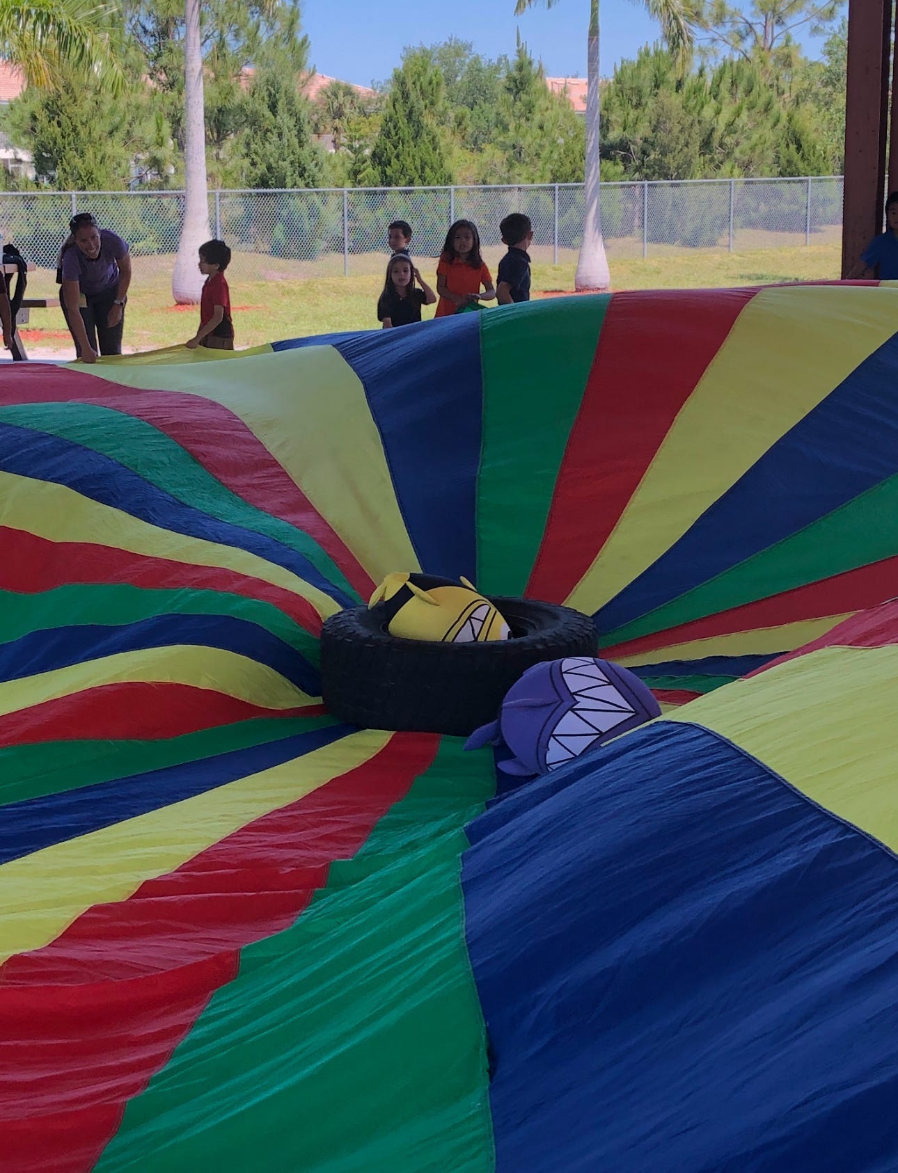 How I Teach Parachute in my PE Class - by Dave Carney