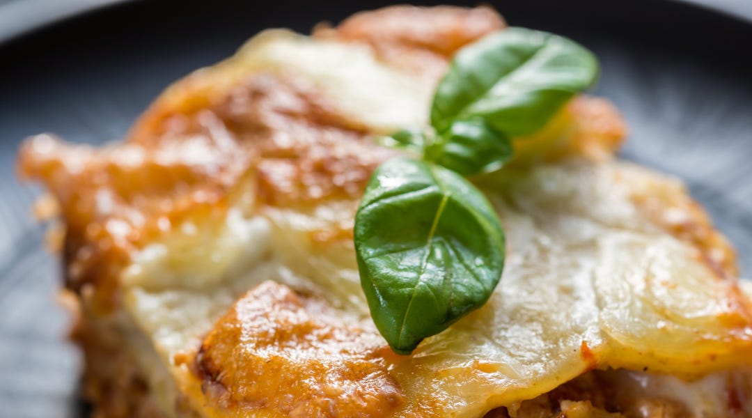 The Great Lasagne Layering Debate: Béchamel on Every Layer… or Just the ...