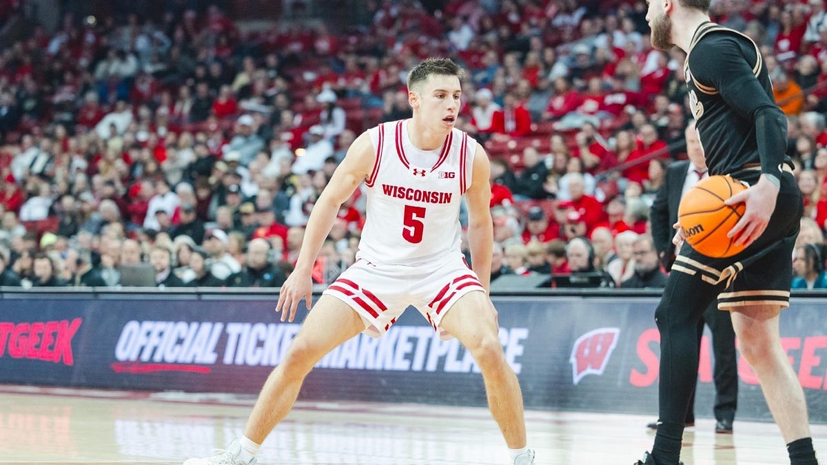 Wisconsin Badgers guard Jack Janicki out for the foreseeable future ...
