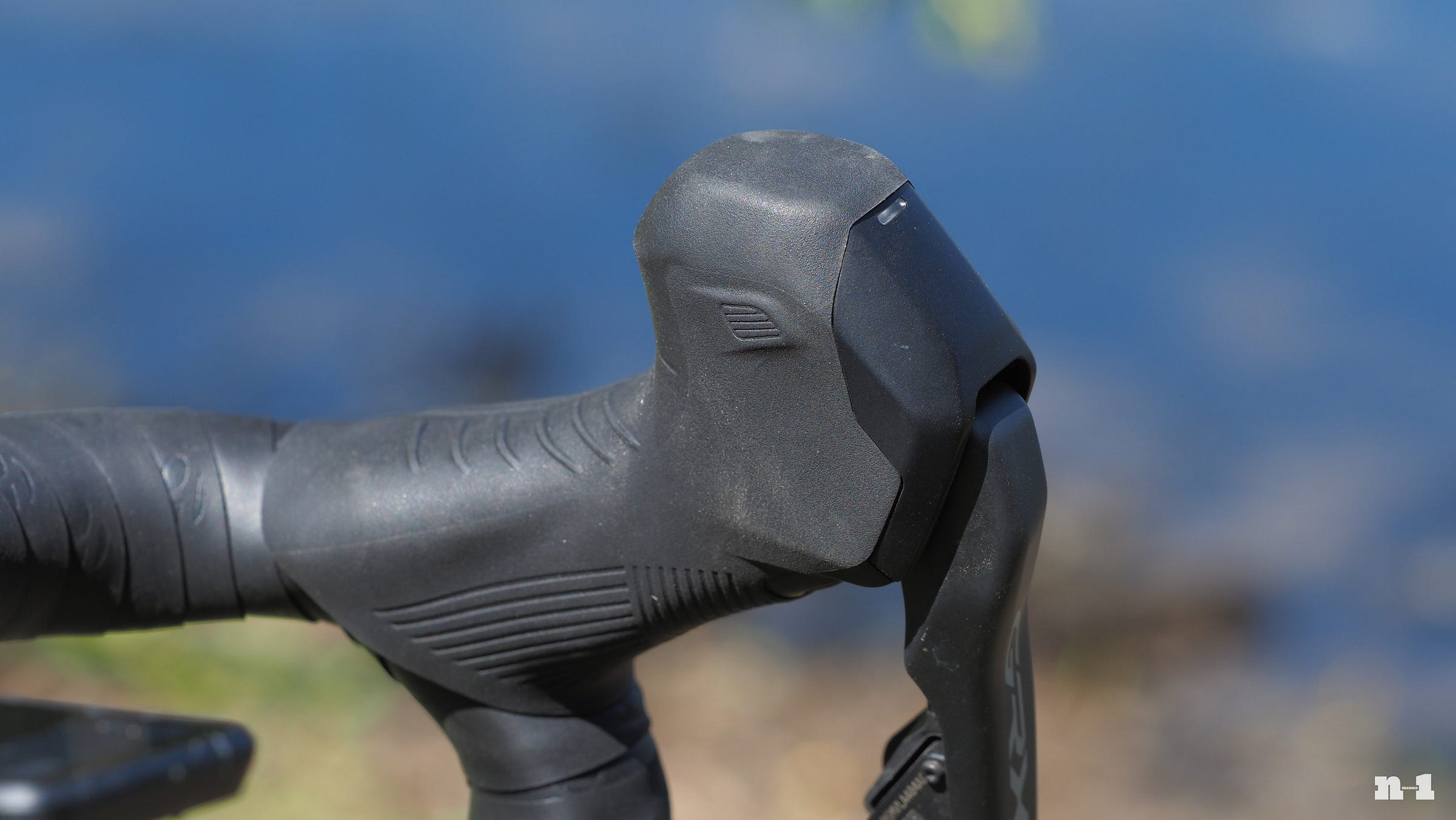 Shimano GRX Di2 1x12 groupset review - by James Huang