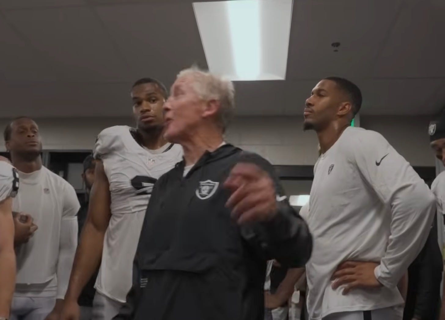 Pete Carroll's Raiders make a statement - by Dan Lovallo