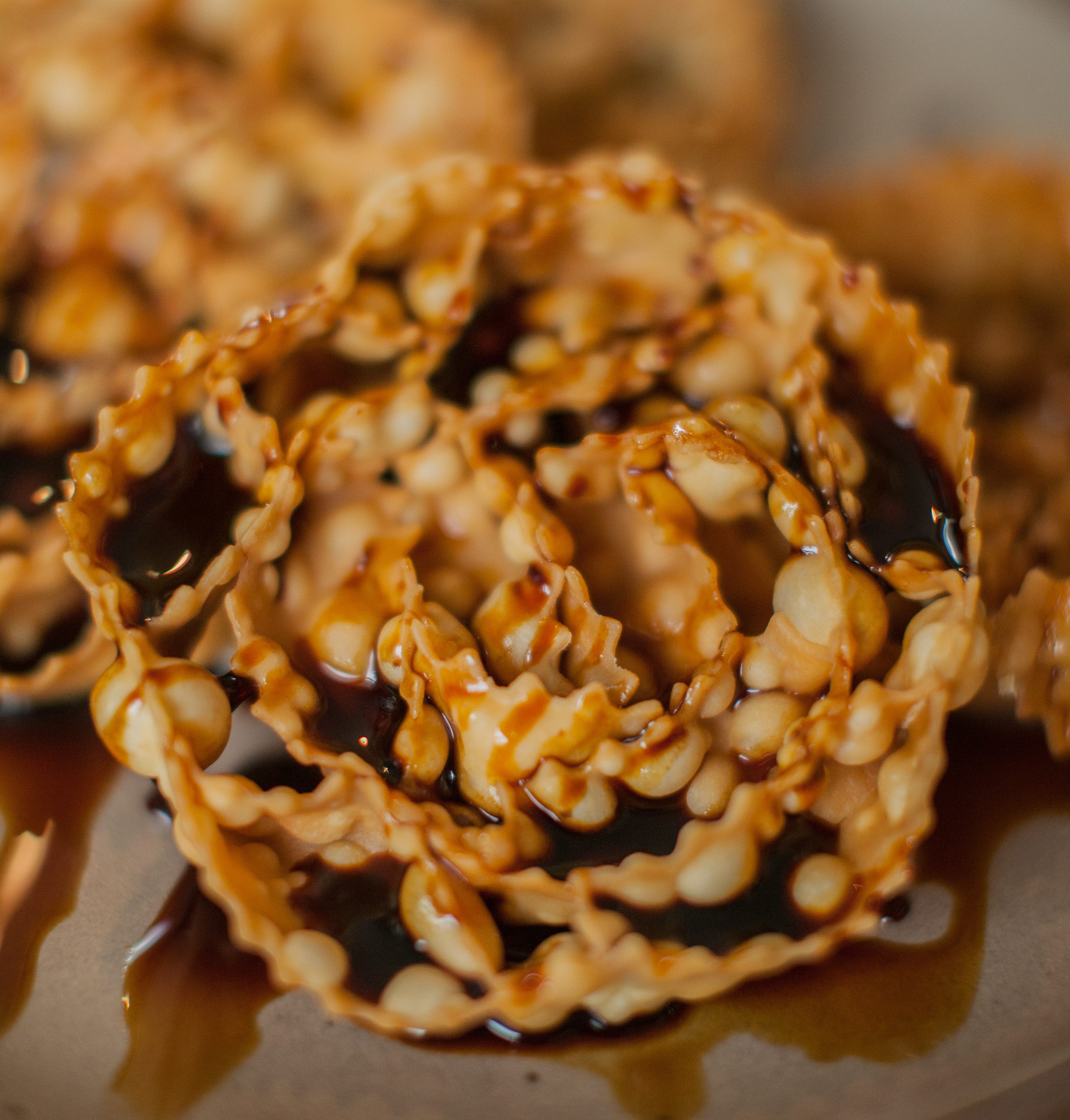 Nevole al Miele e al Mosto Cotto, a Sweet Apulian Christmas Tradition