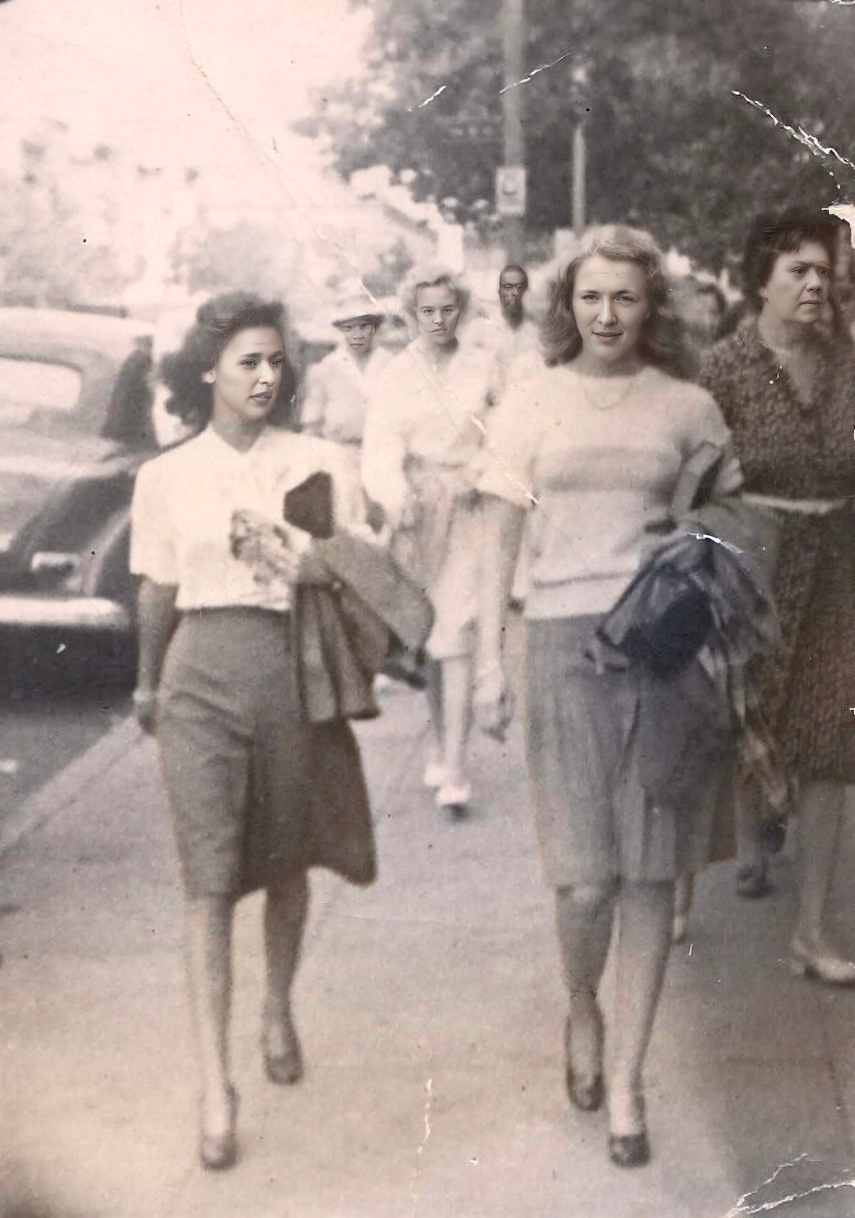 Easy Pants - by Lesley Riley - Further to Fly