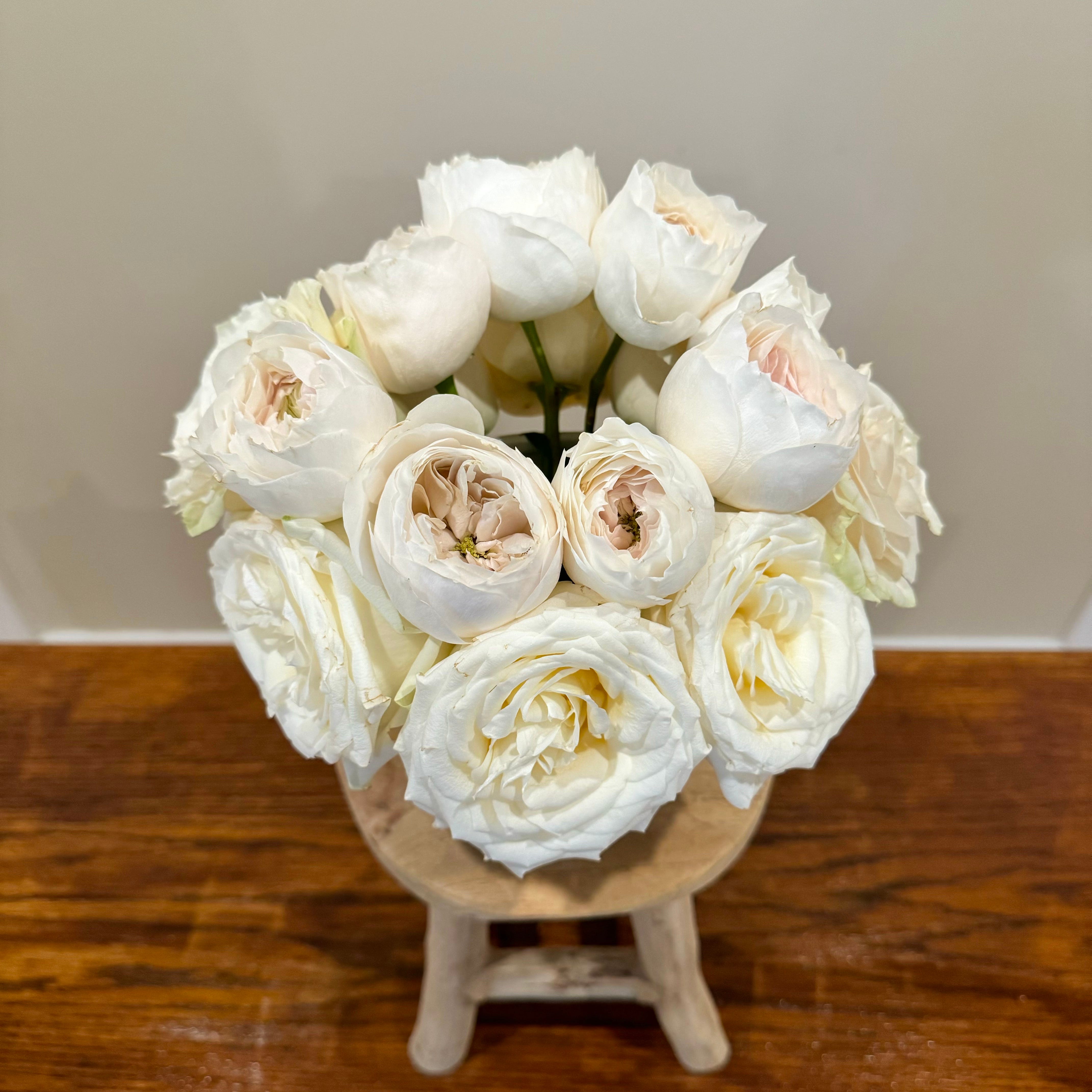 DIY: Pavé style rose arrangement - by Jasmine Neal