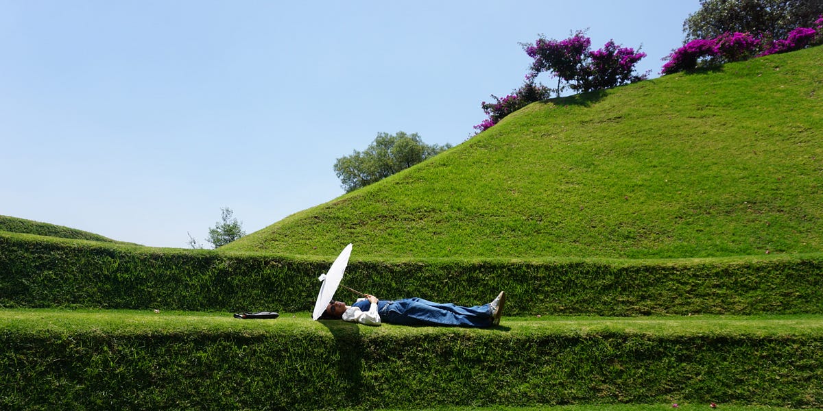 Idealizar es flojera emocional - by Marguga - Coffuelled