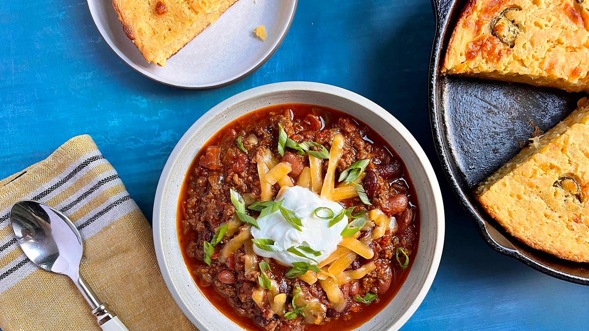 cornbread topped chilli con carne