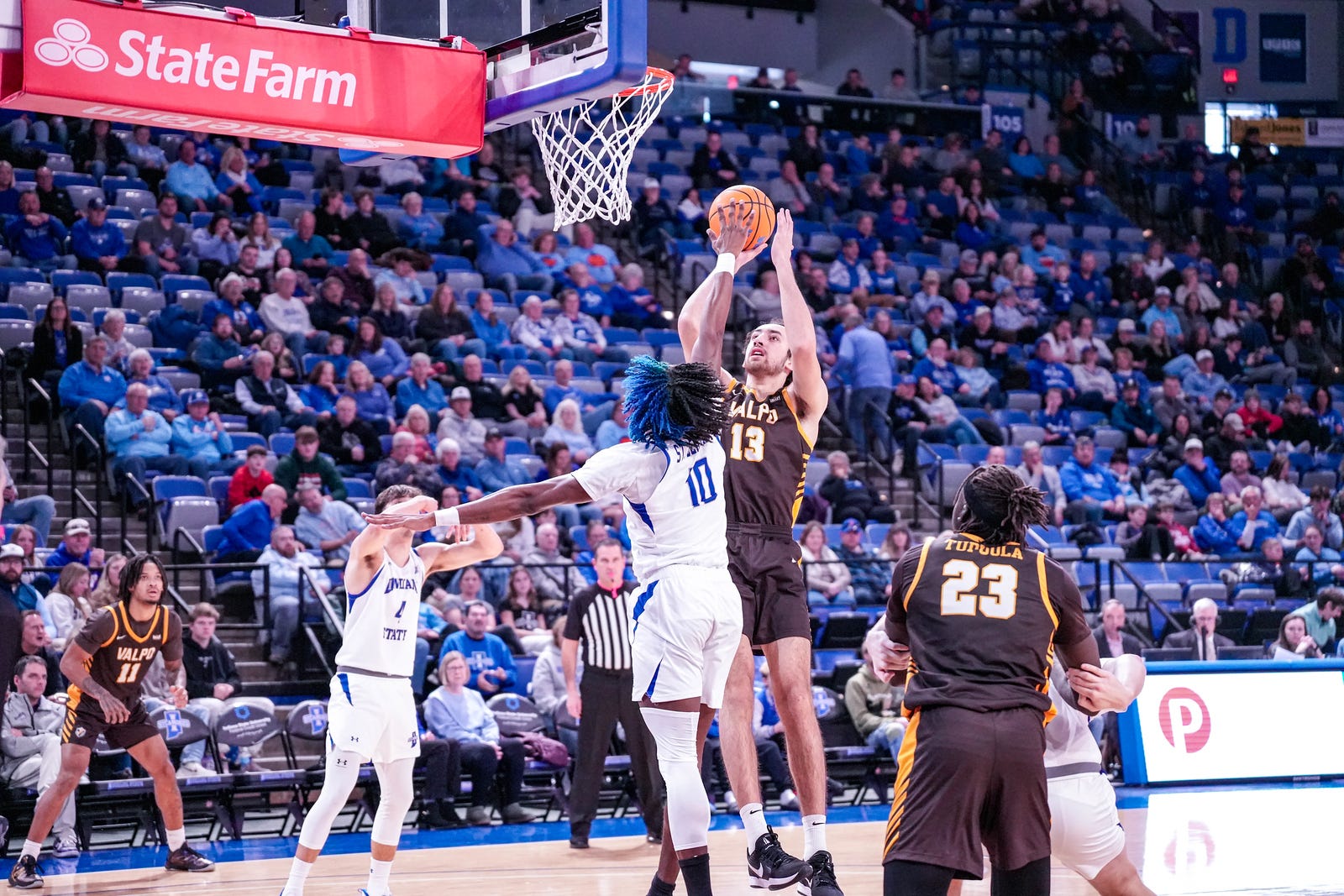 Hopoi delivers in OT as Valpo prevails - by Paul Oren
