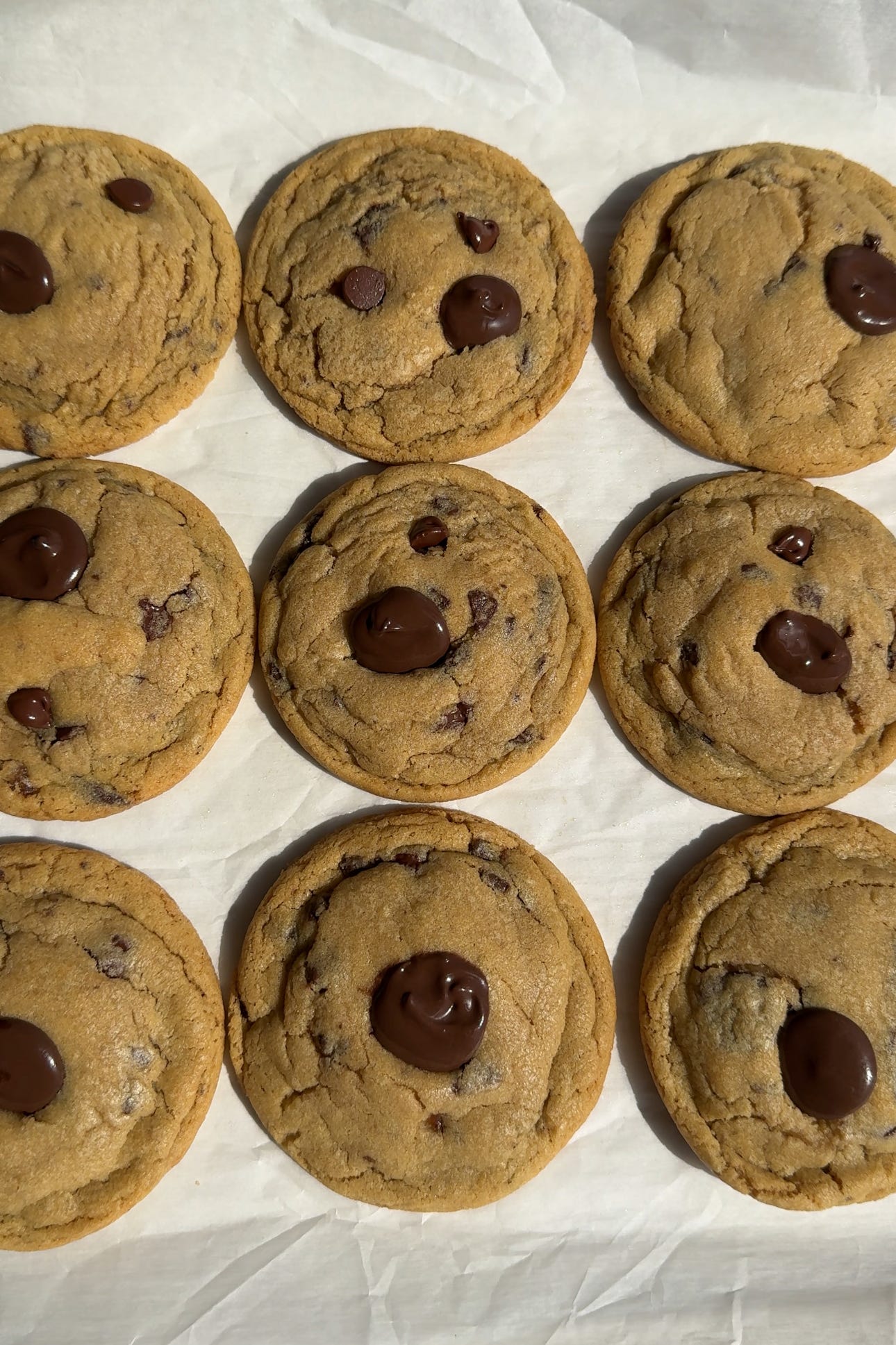 bakery style chocolate chip cookies - by michelle