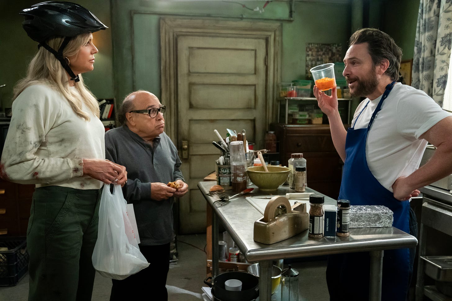 Review: It's Always Sunny in Philadelphia, "Mac and Dennis Become EMTs ...