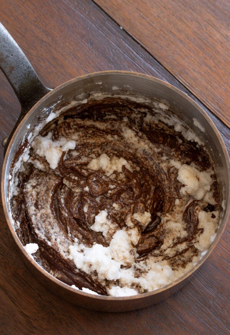 Easy Chocolate Mousse - by Giangi Townsend