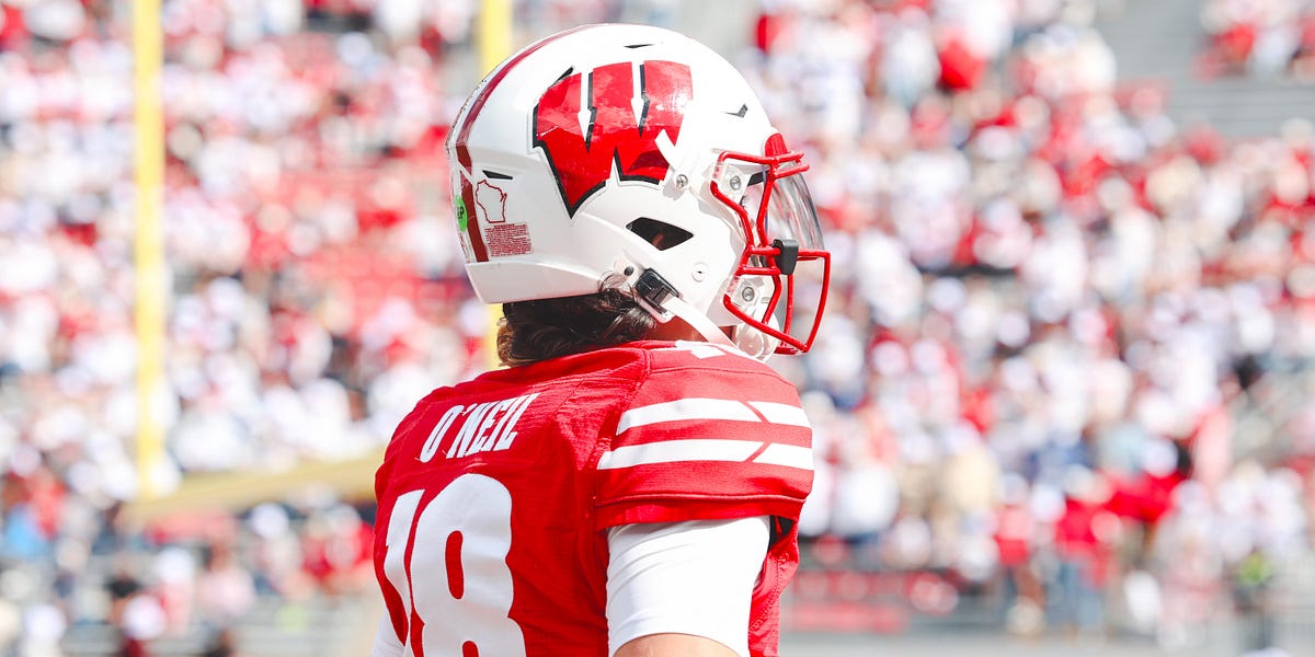 Wisconsin football QB Danny O’Neil shines in Week 2 start vs. Middle ...