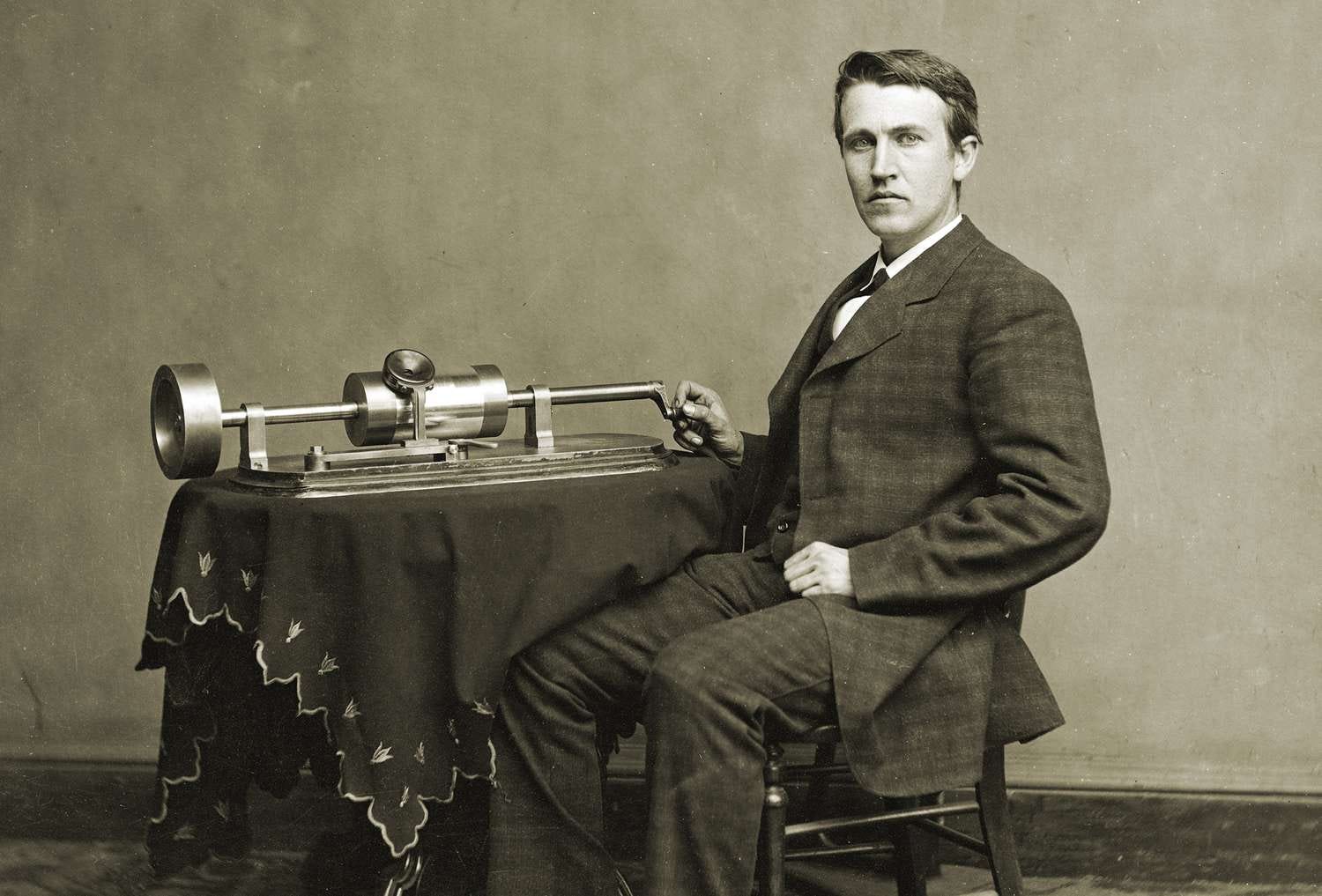 🌍 Today in History: November 27 — Power, Progress, and Perseverance